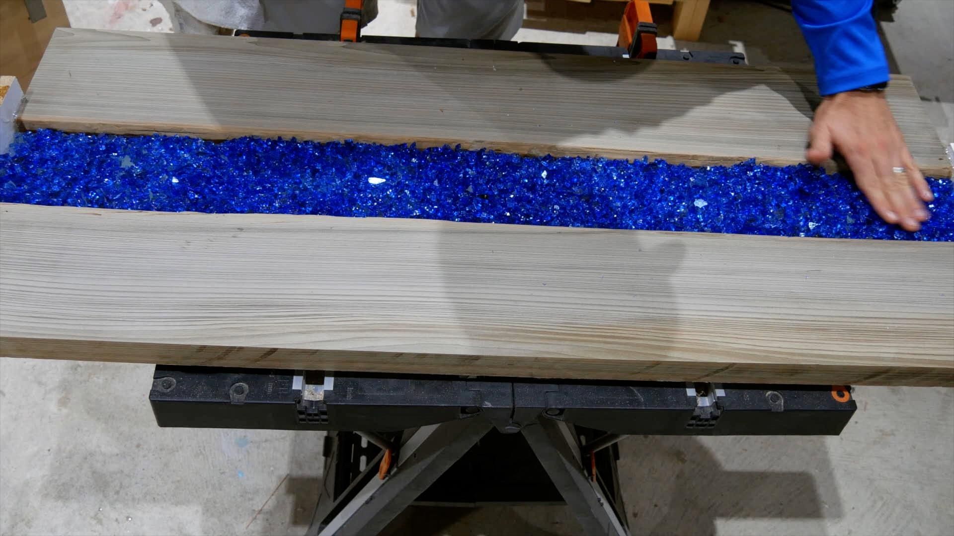 DIY Epoxy River Glow Table : 21 Steps (with Pictures) - Instructables