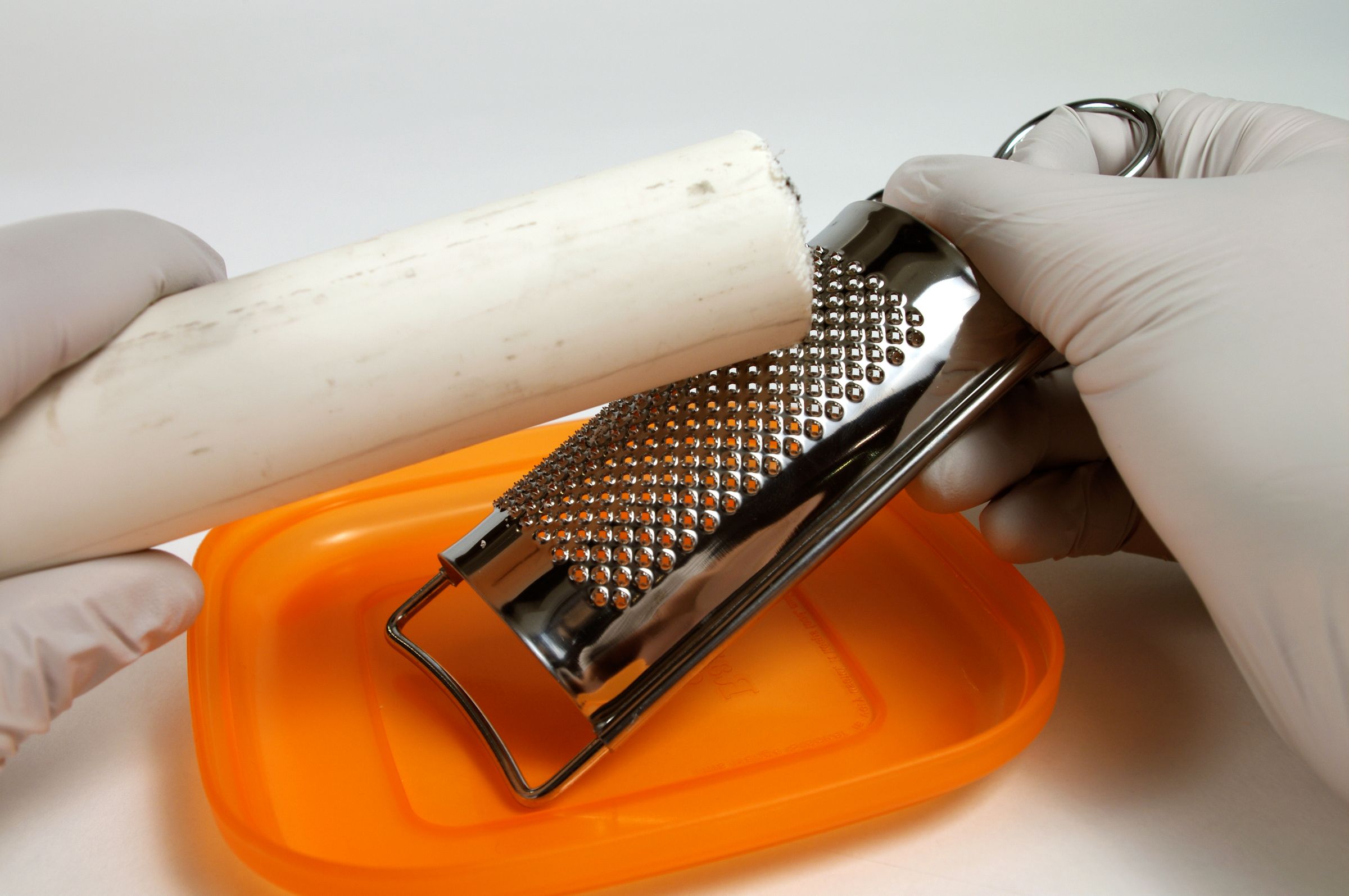 Urine Snow Globe : 14 Steps - Instructables