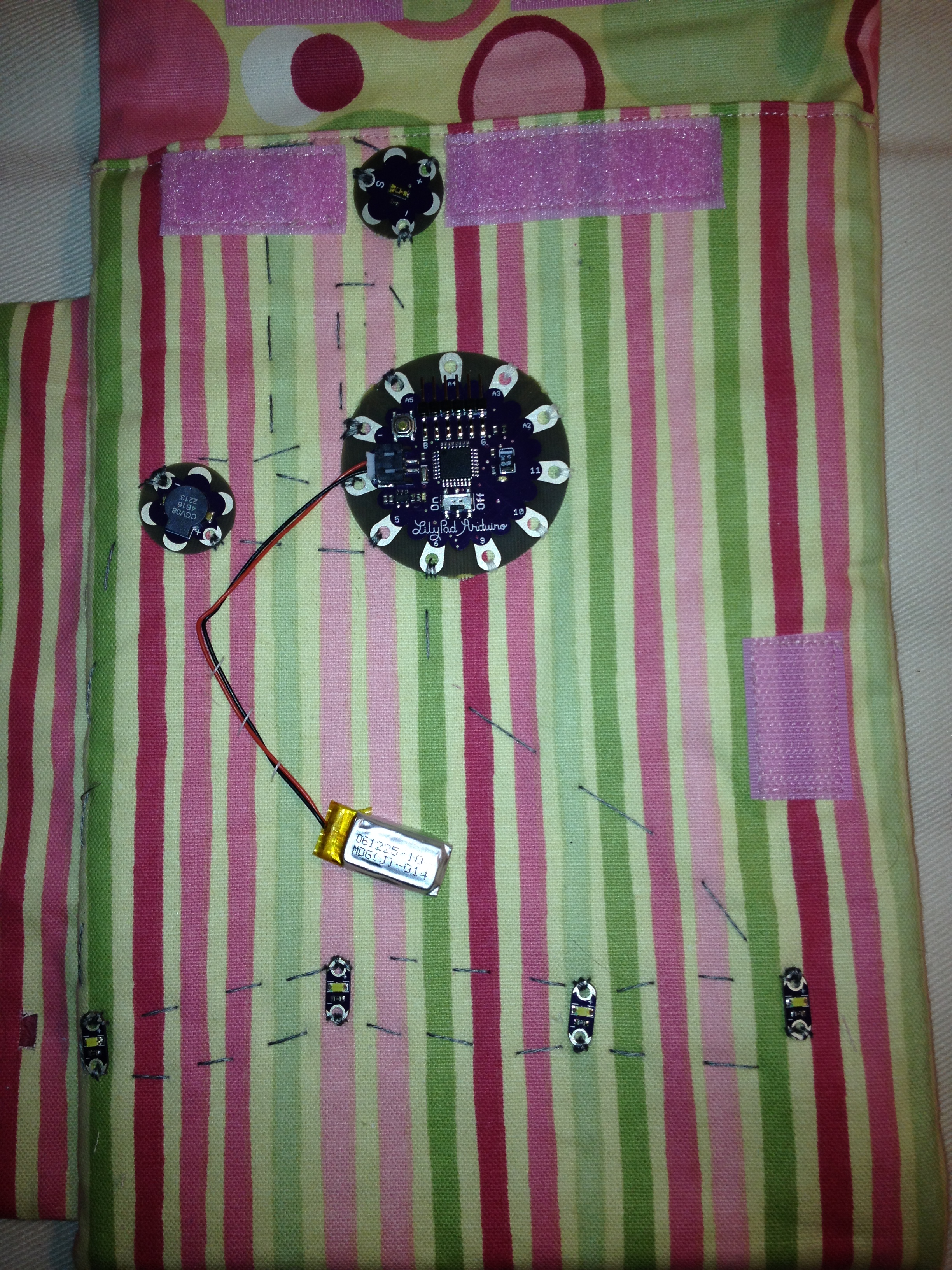 LilyPad Arduino E-Reader Case : 8 Steps (with Pictures) - Instructables
