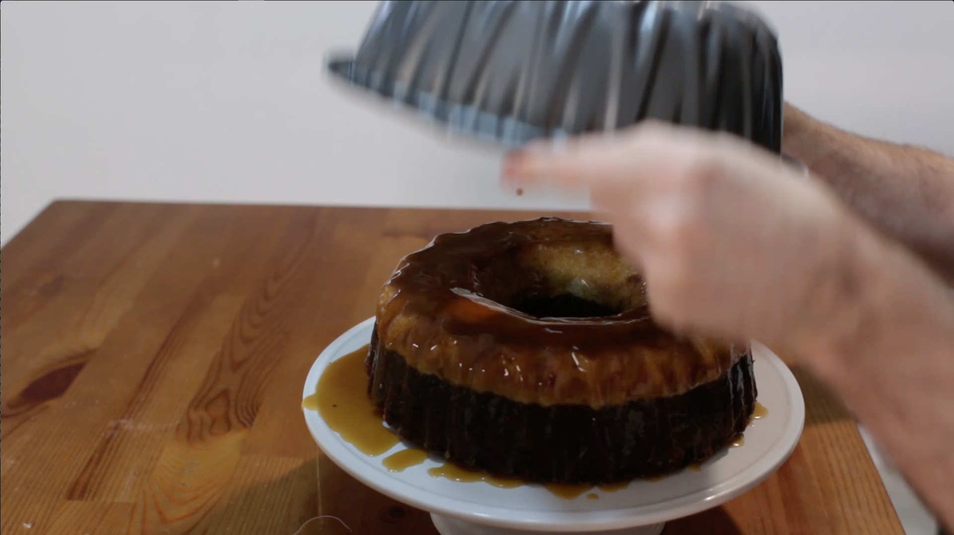 Easy Chocoflan Cake : 8 Steps (with Pictures) - Instructables