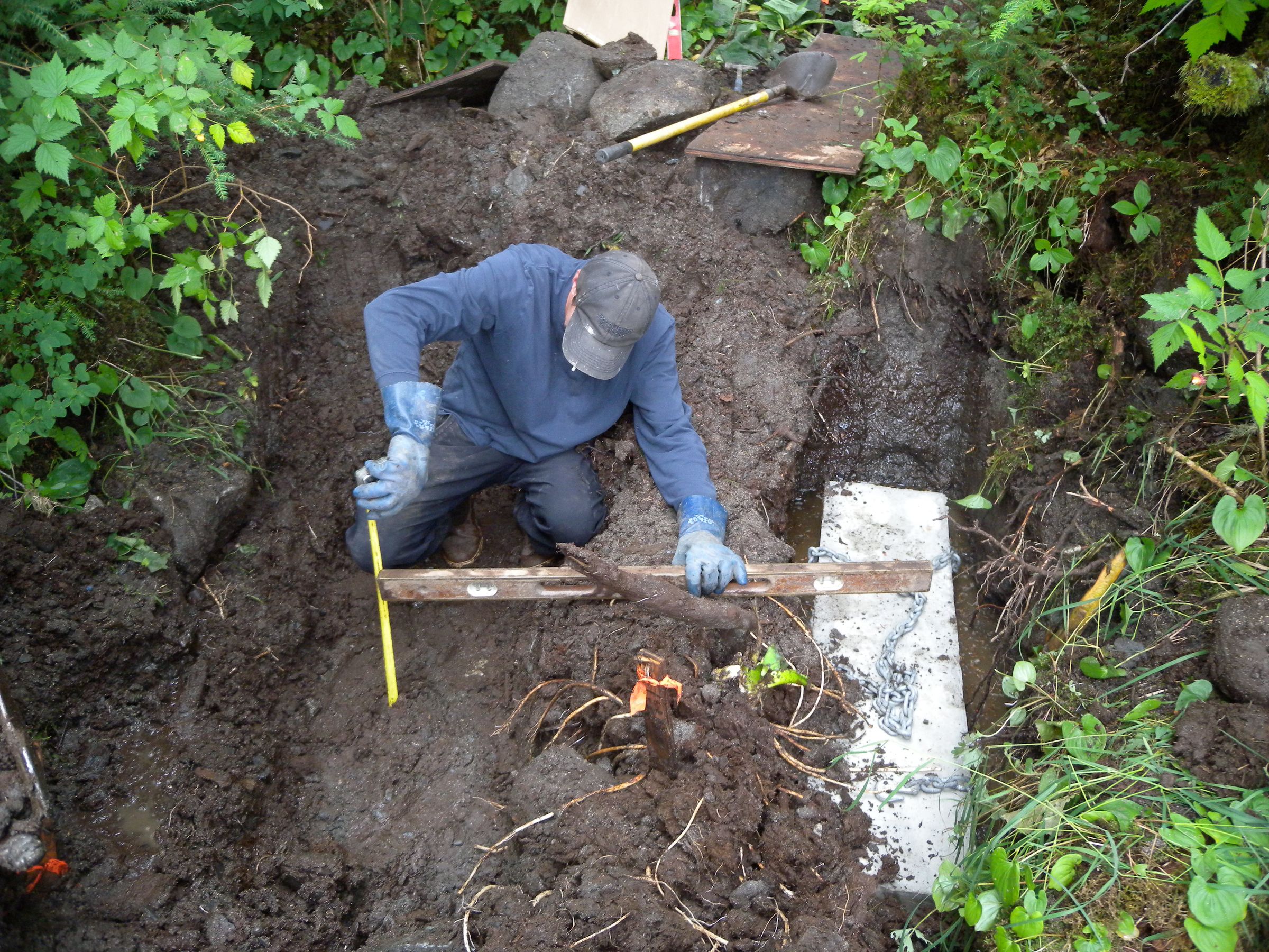 A Cantilevered Foot Bridge Out of Logs - With a Hut! : 9 Steps (with ...