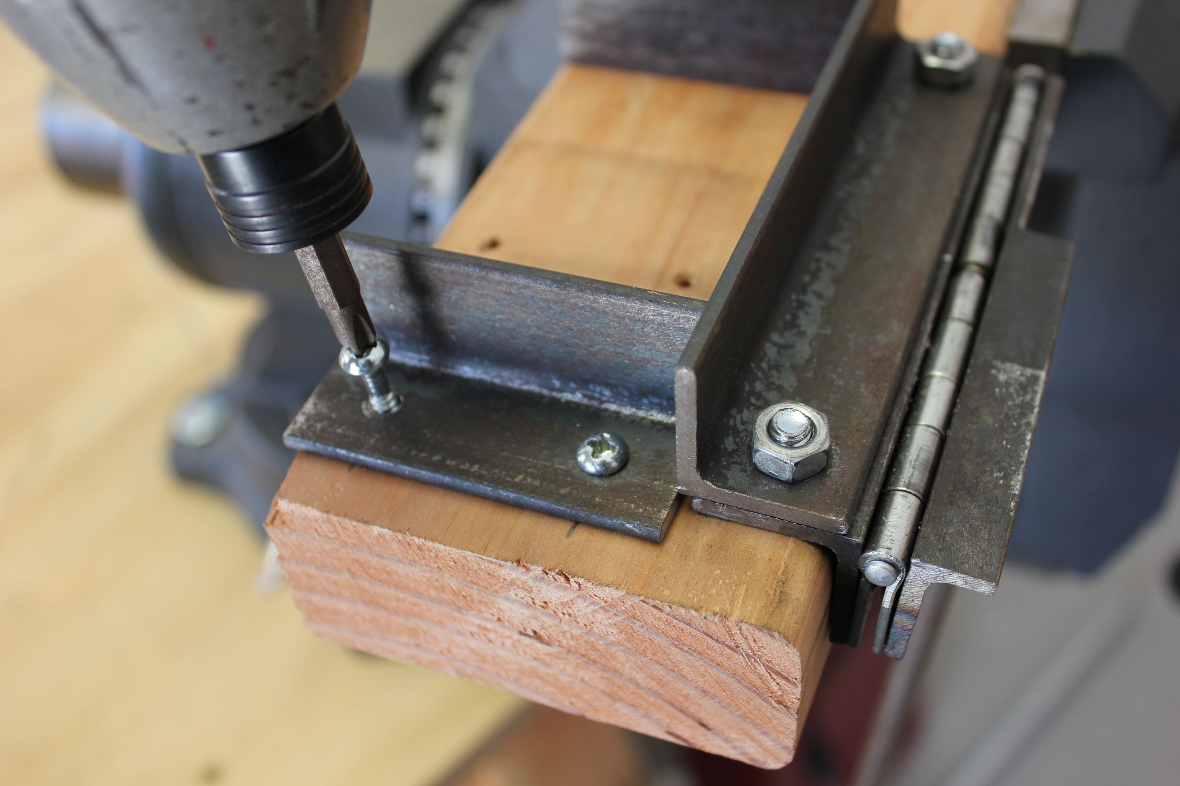 Homemade Mini Bend Brake : 7 Steps (with Pictures) - Instructables