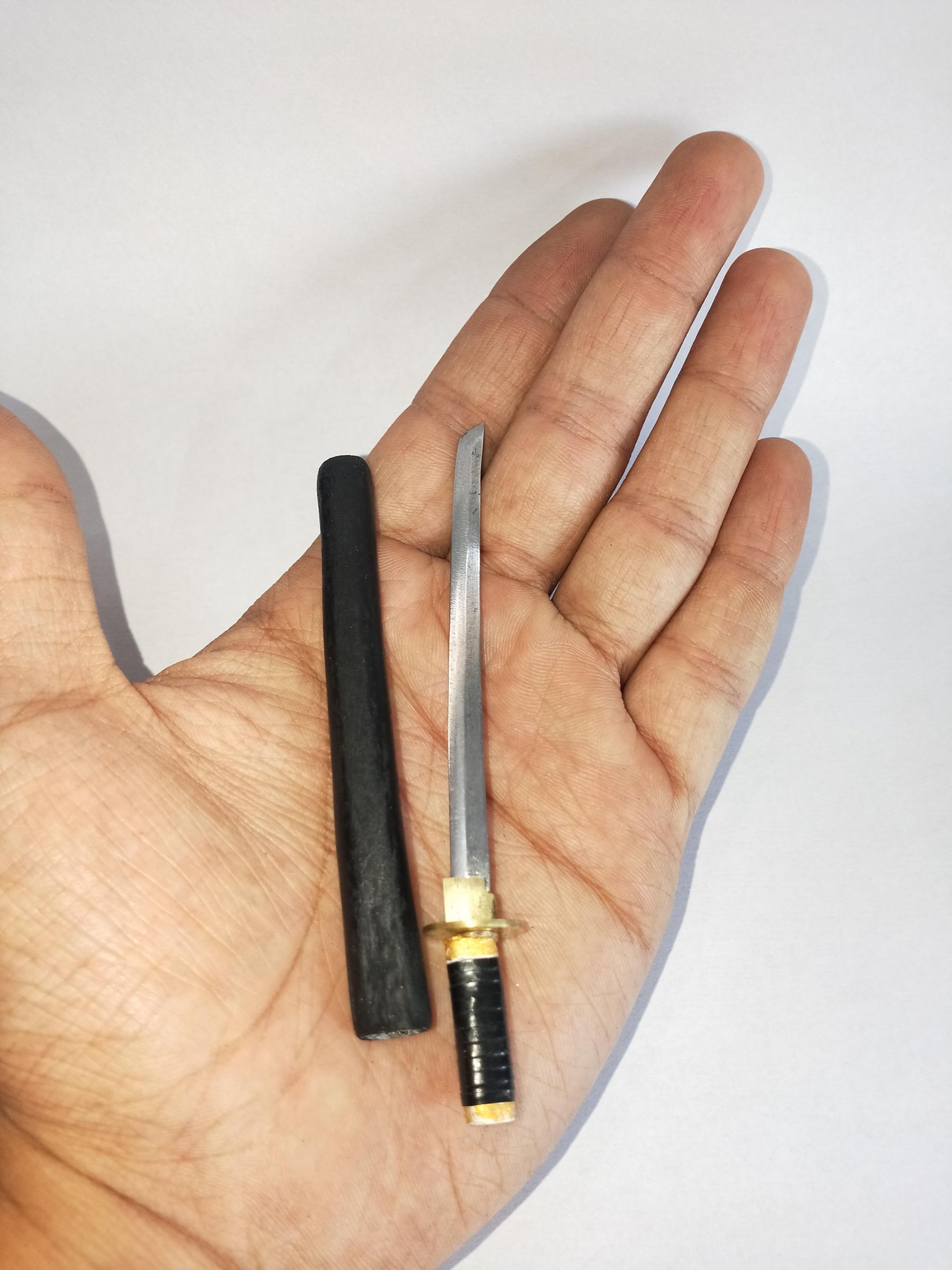TINY KATANA : 8 Steps (with Pictures) - Instructables
