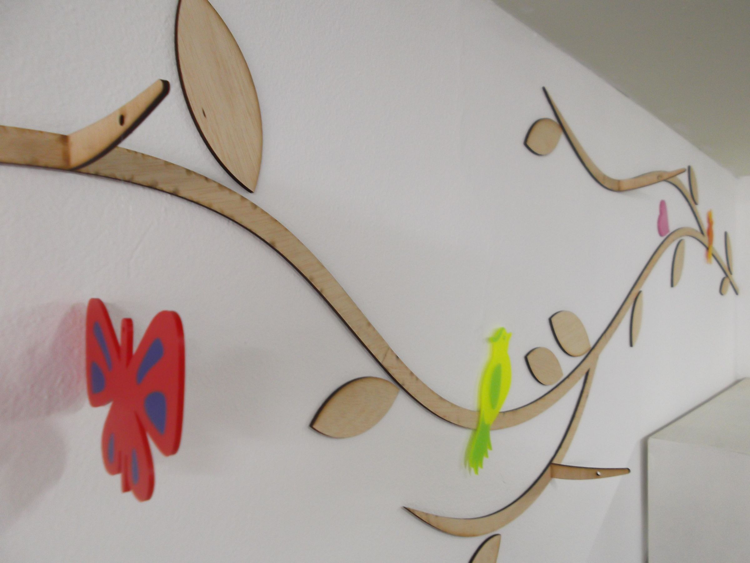 Colourful Wall Mounted Decoration : 4 Steps - Instructables