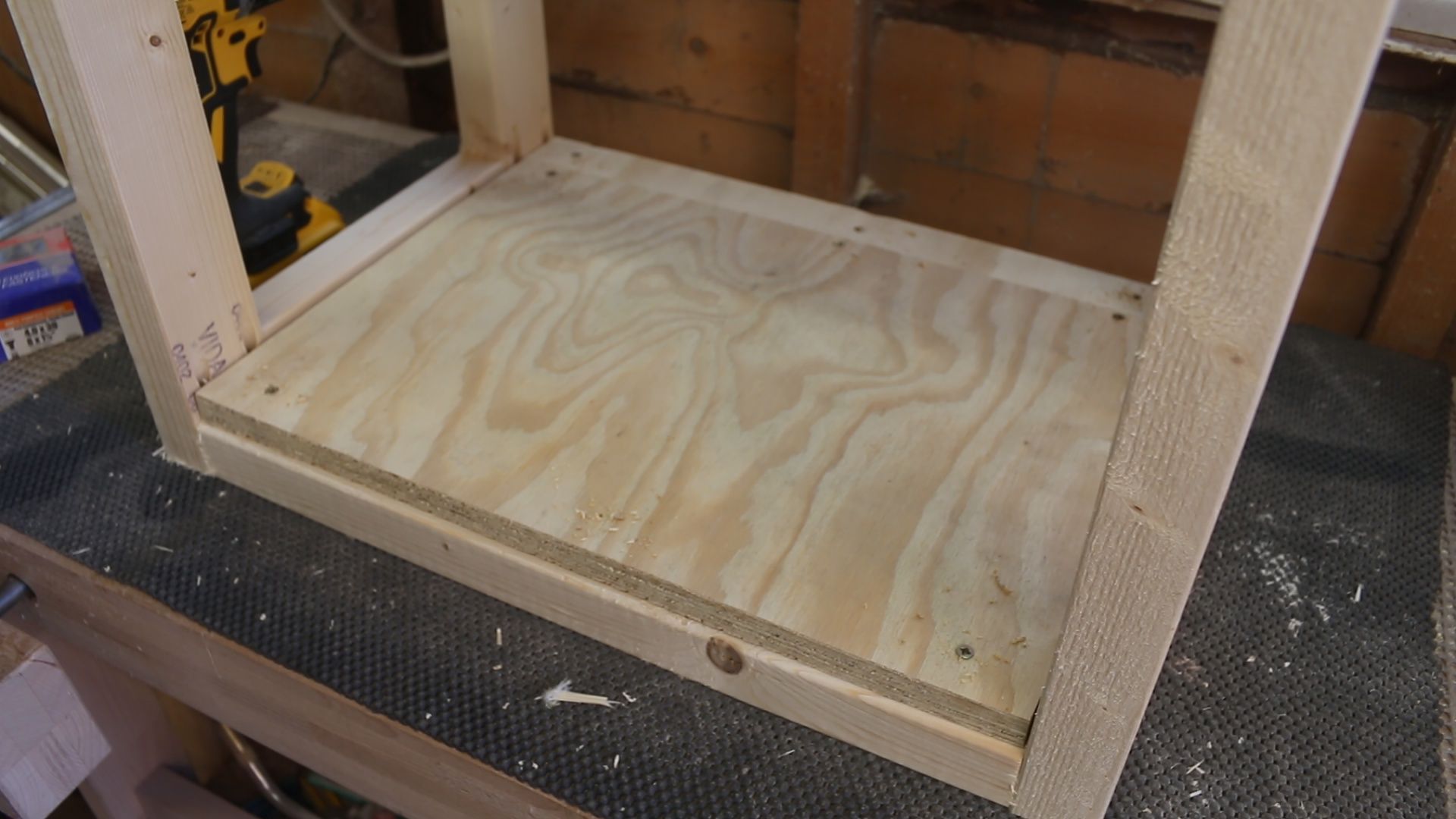 Simple DIY Mobile Tool Base : 3 Steps (with Pictures) - Instructables