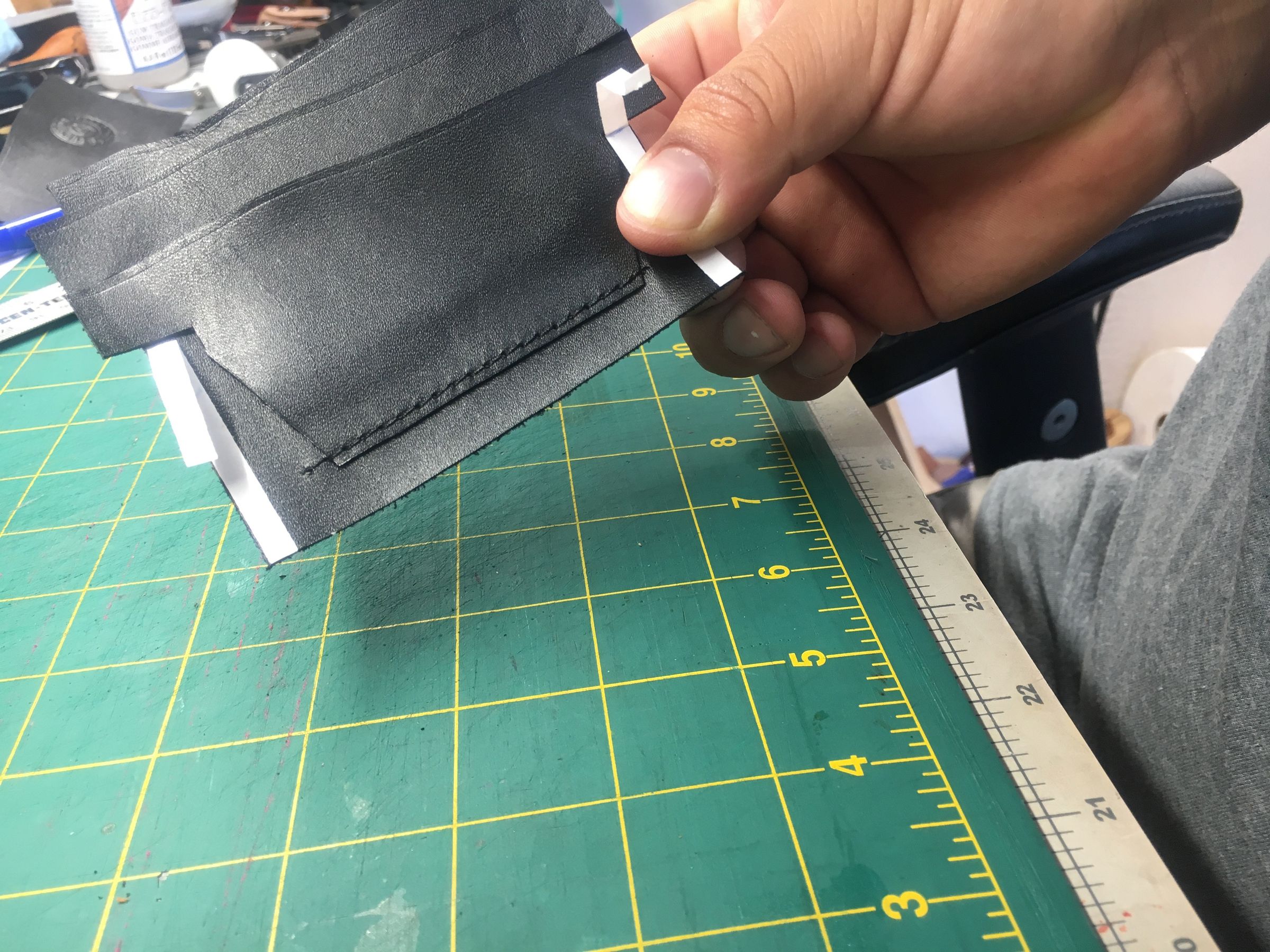 BIFOLD WALLET : 17 Steps (with Pictures) - Instructables
