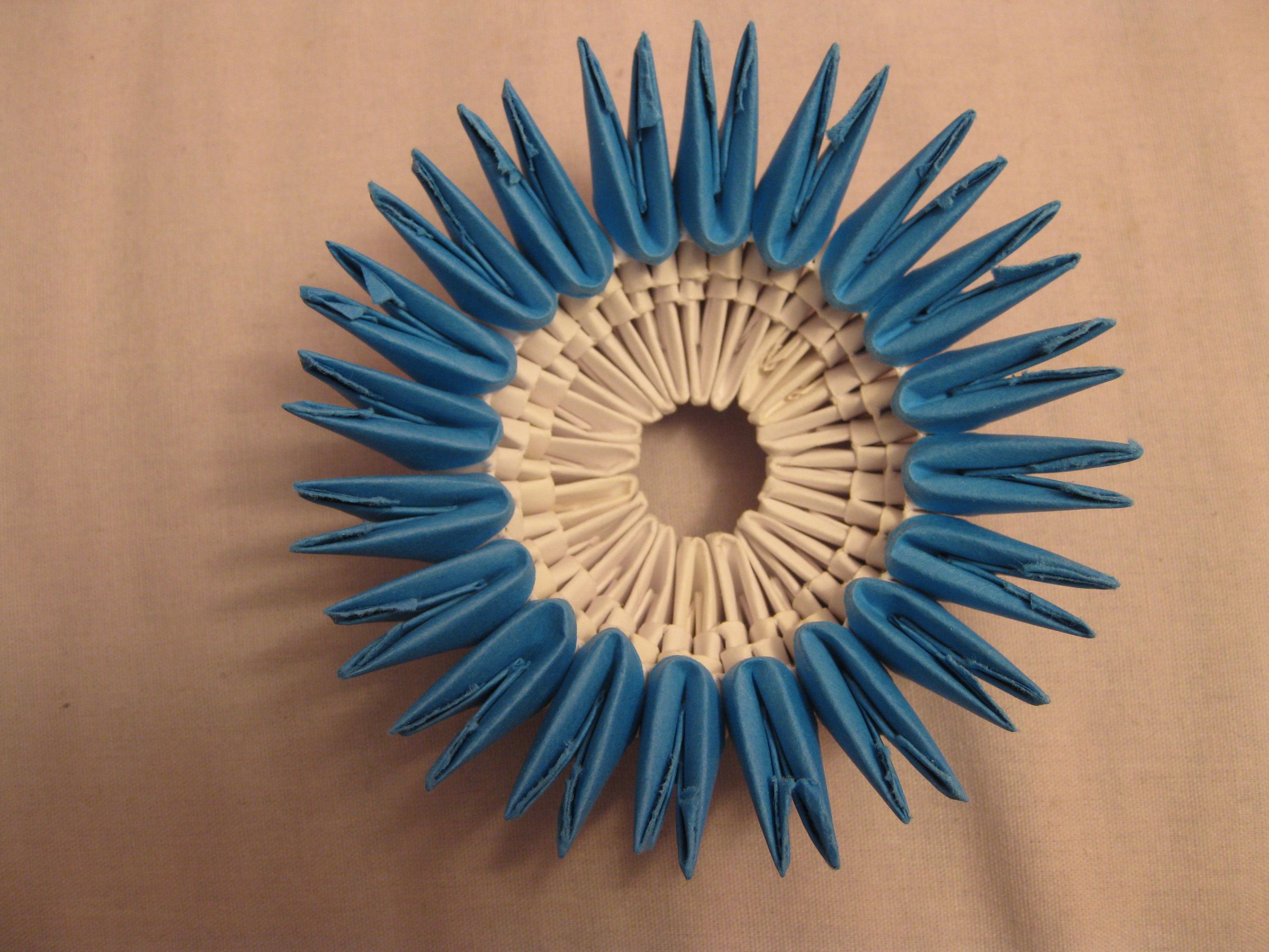 Modular Origami Swan : 11 Steps (with Pictures) - Instructables