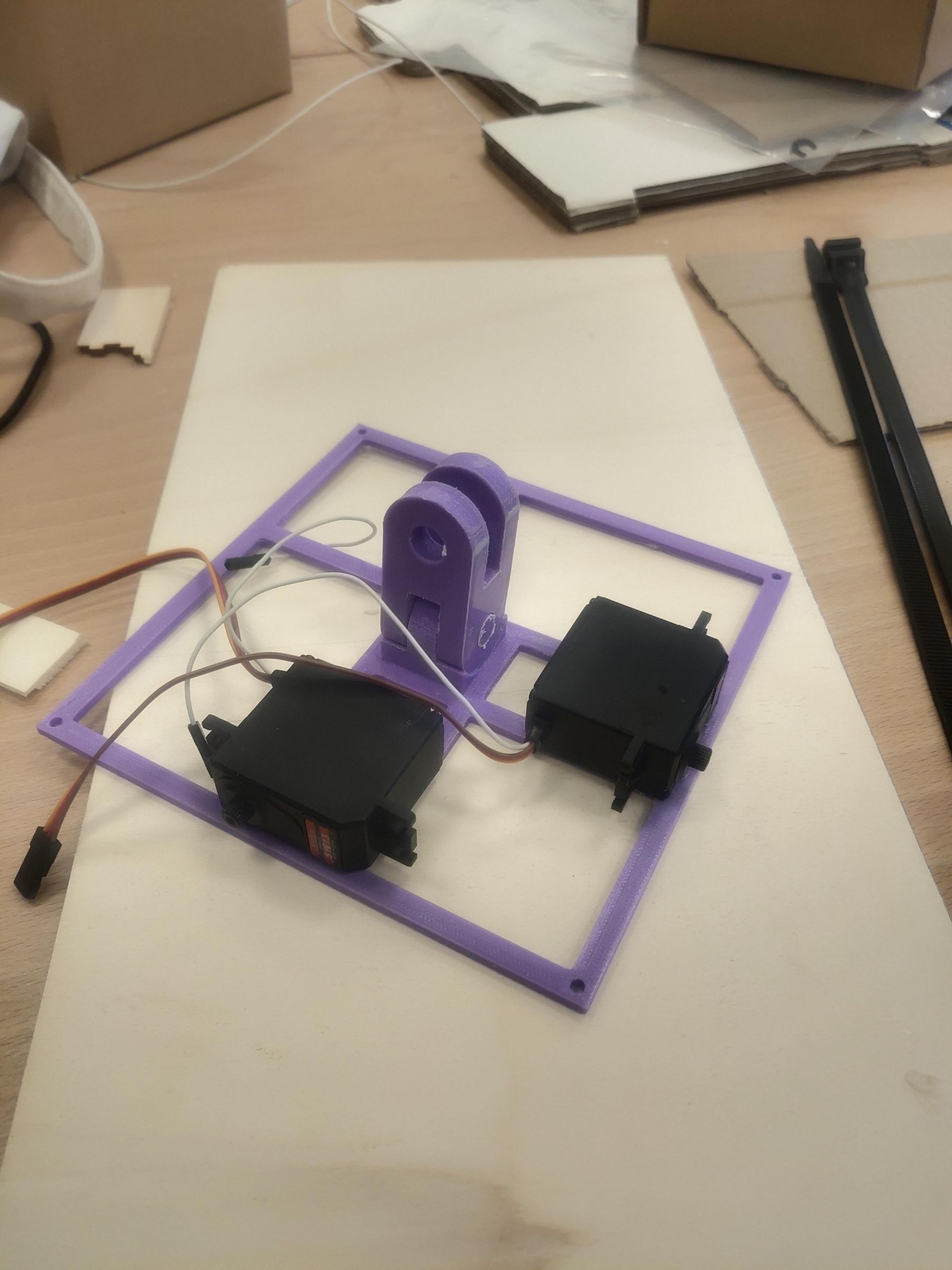 2D Maze: DIY Maze Solver (Building a Bluetooth-Controlled Maze Game ...