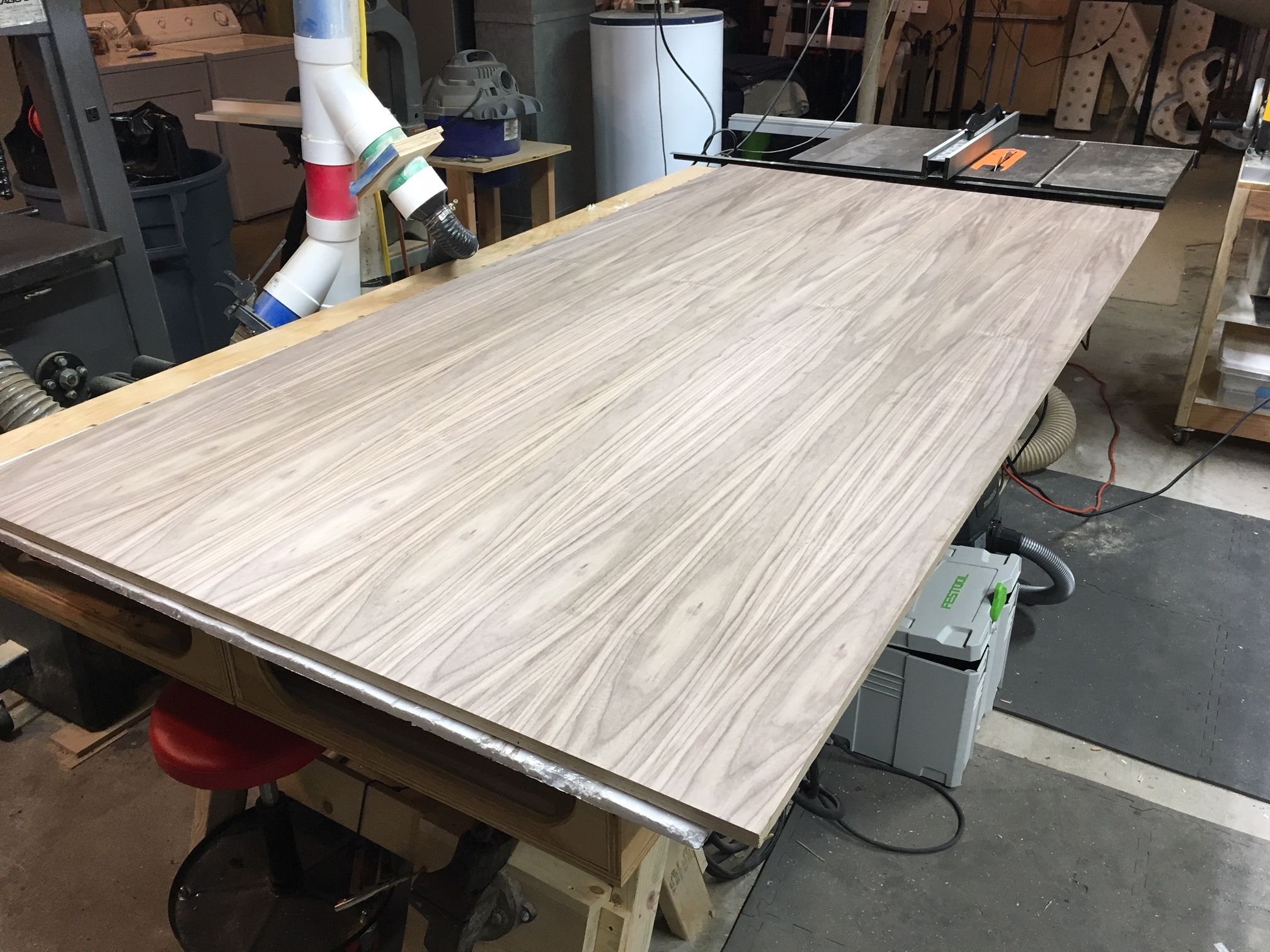 Stand Up Desk With a Secret : 10 Steps (with Pictures) - Instructables