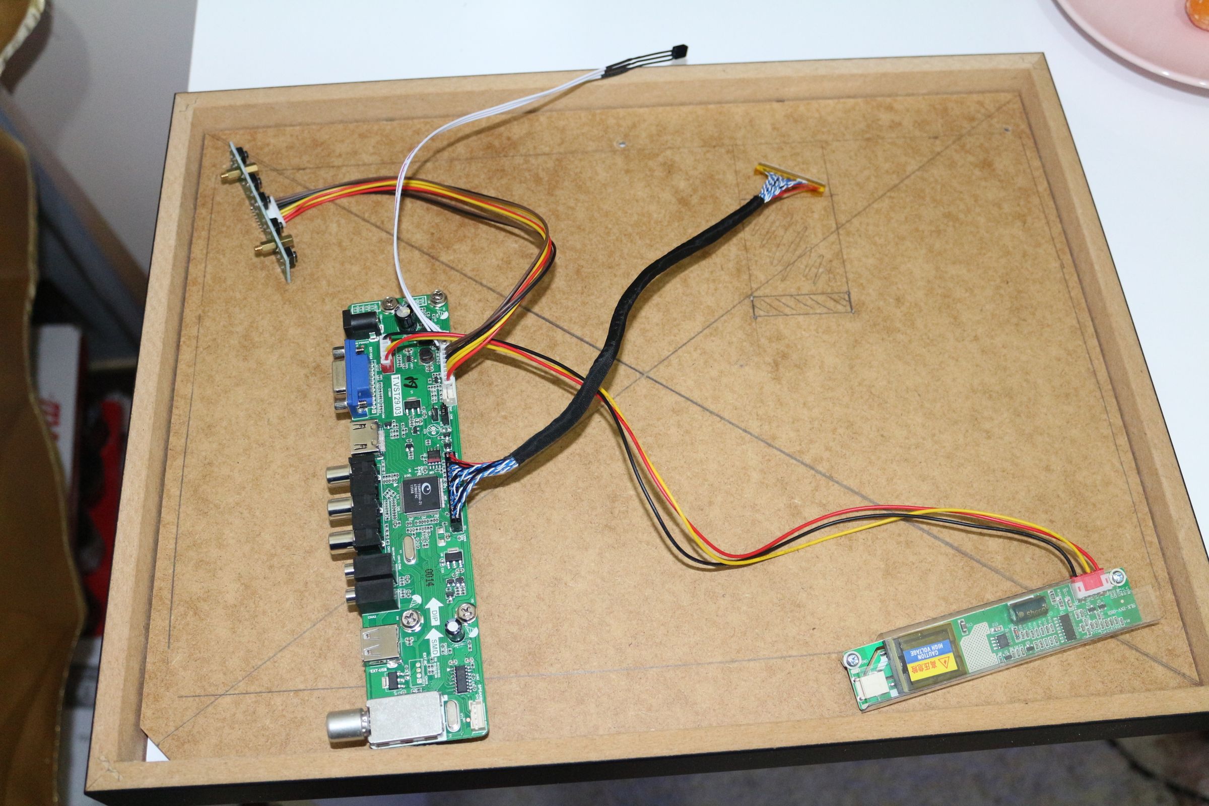 Frame for an Old Laptop LCD : 10 Steps - Instructables