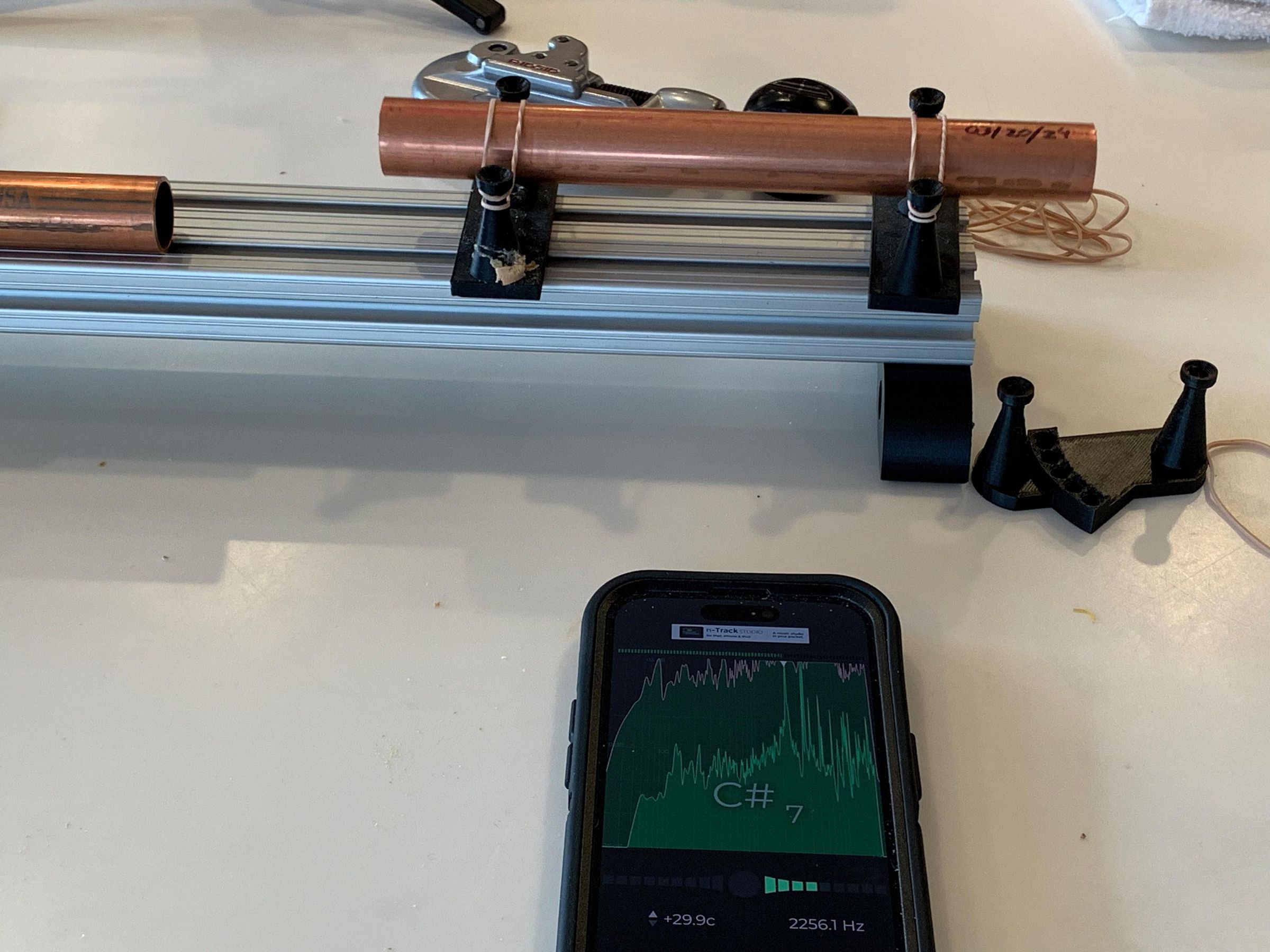 A Simple Copper Pipe Tubaphone : 12 Steps (with Pictures) - Instructables