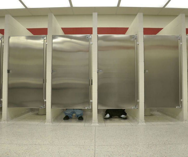 Outsmart the Machines: How to Poop in Peace : 5 Steps (with Pictures ...