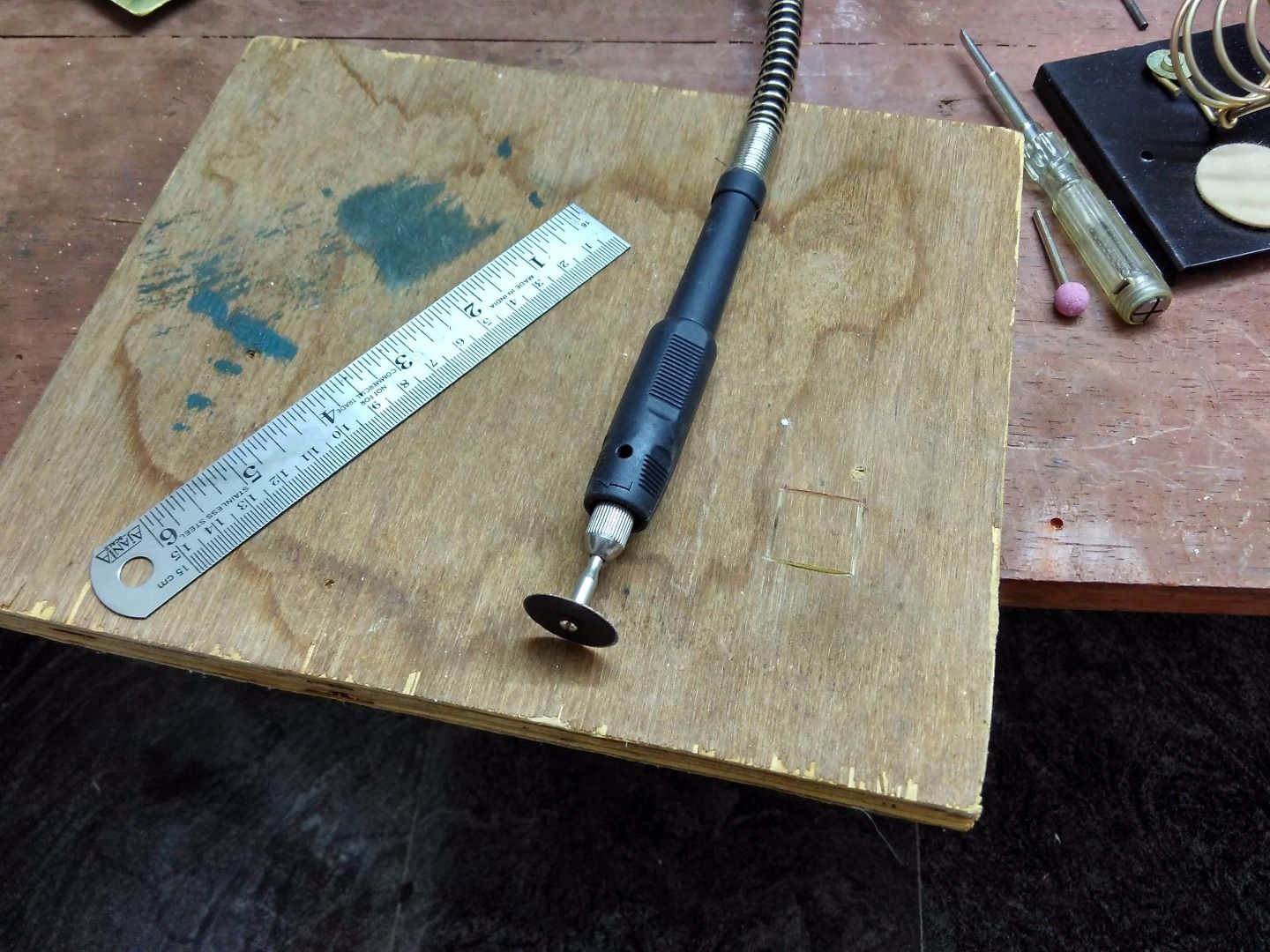 DIY Third Hand for Soldering : 7 Steps (with Pictures) - Instructables