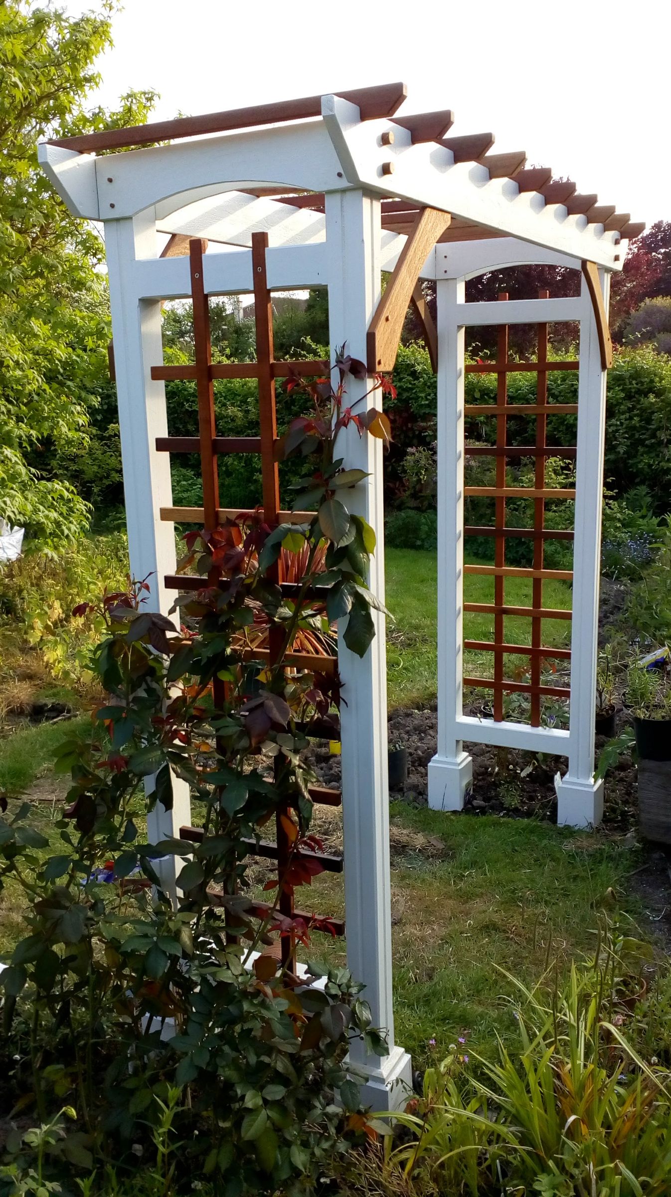 Garden Rose Arbour : 12 Steps (with Pictures) - Instructables