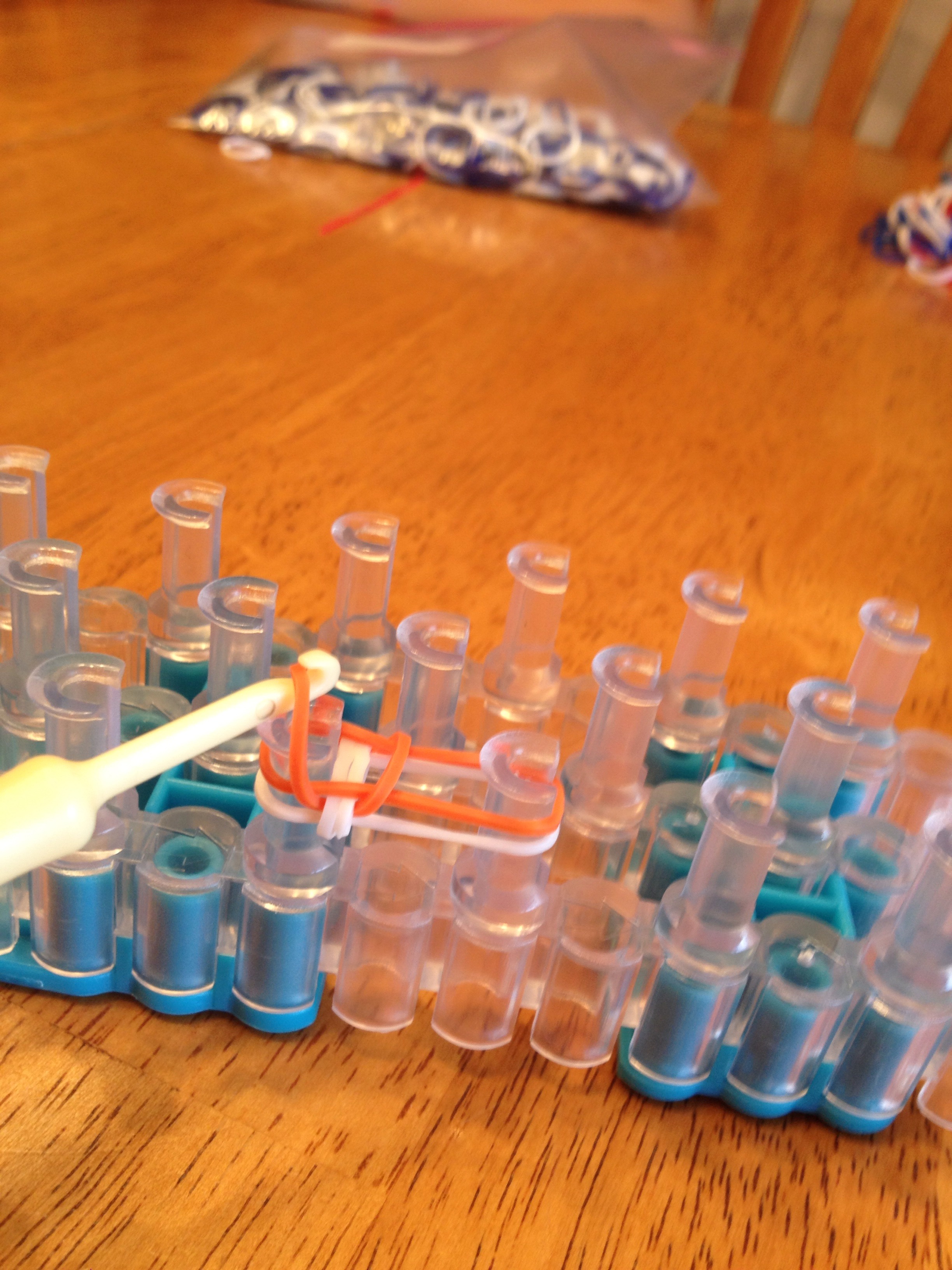 Fishtail Rubber Band Bracelet : 9 Steps - Instructables