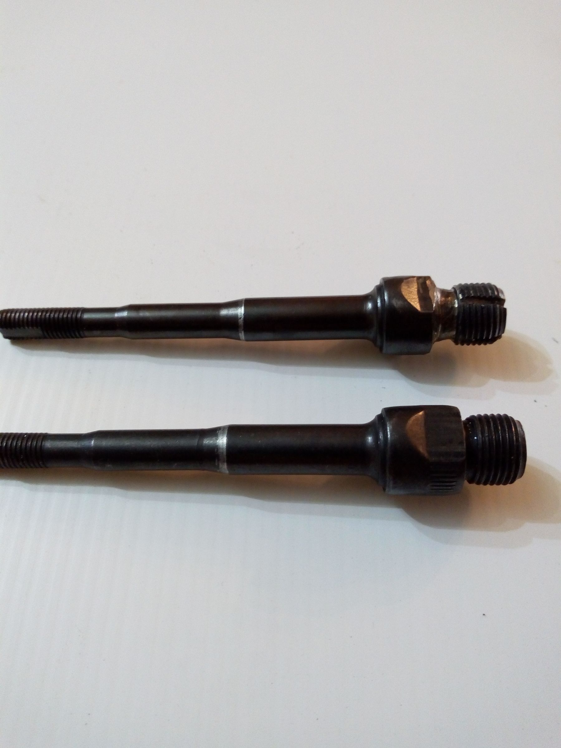 Unicycle Bicycle Cross Threaded Crank Thread Chaser : 4 Steps ...