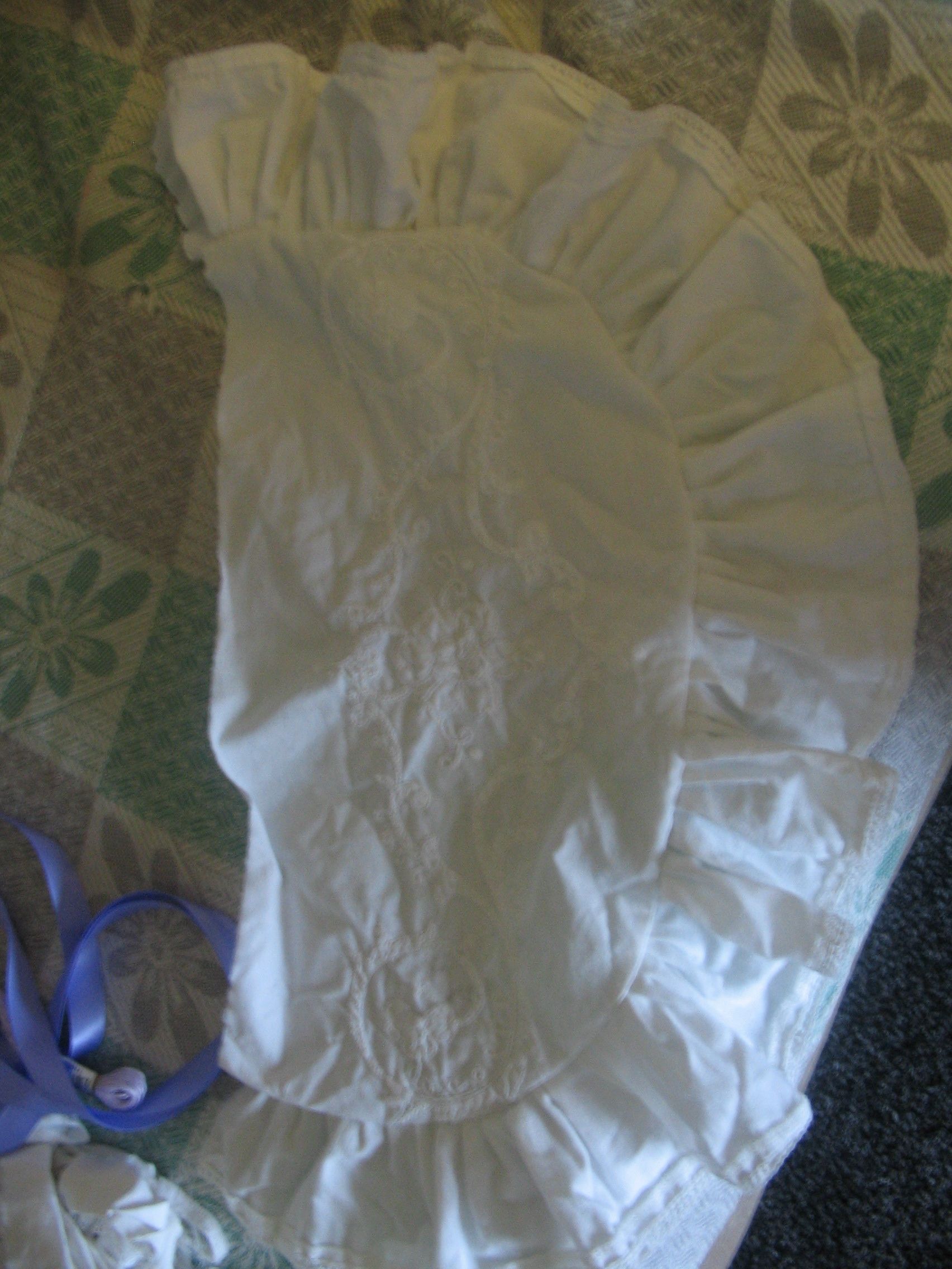 Easy Frilly Pinny - Burlesque Dance Prop : 5 Steps - Instructables