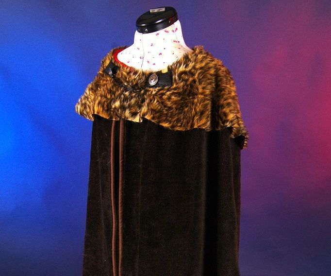 Make a Costume Cloak - Unusual Method : 8 Steps (with Pictures ...