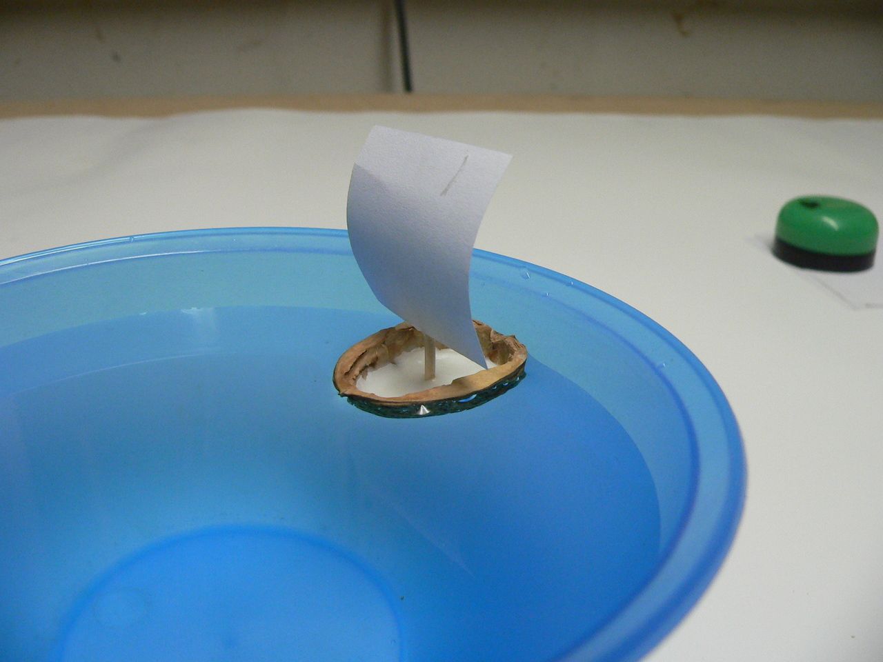 Sailboat (in) From a Nutshell : 5 Steps (with Pictures) - Instructables