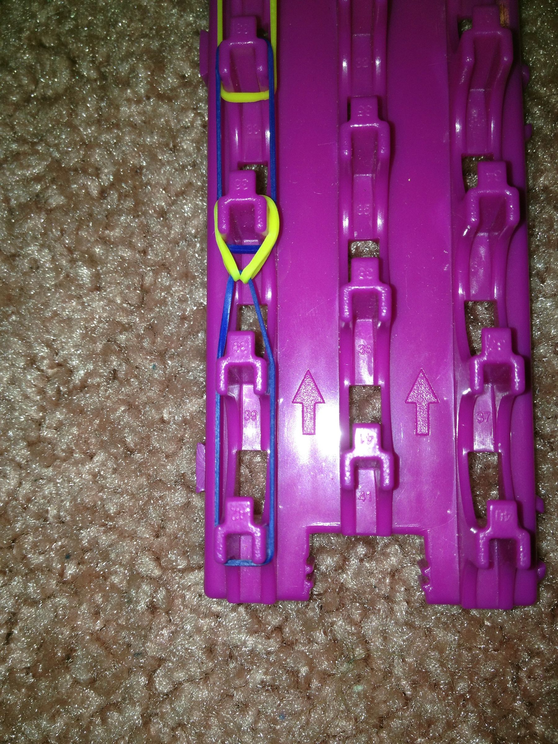 Simple Rubber Band Bracelet : 7 Steps - Instructables