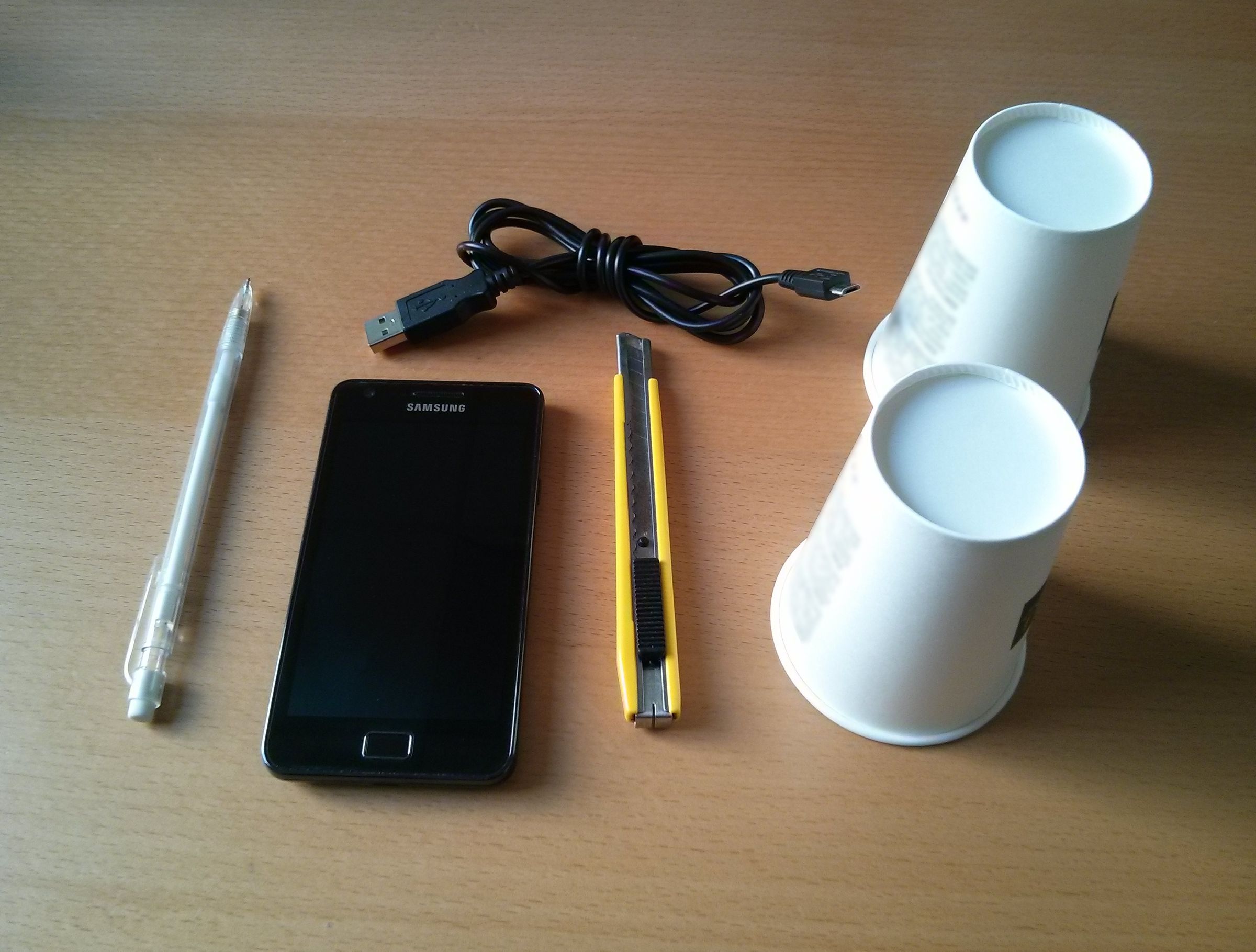Ultra Low Cost Dev/charging Phone Stand : 5 Steps - Instructables