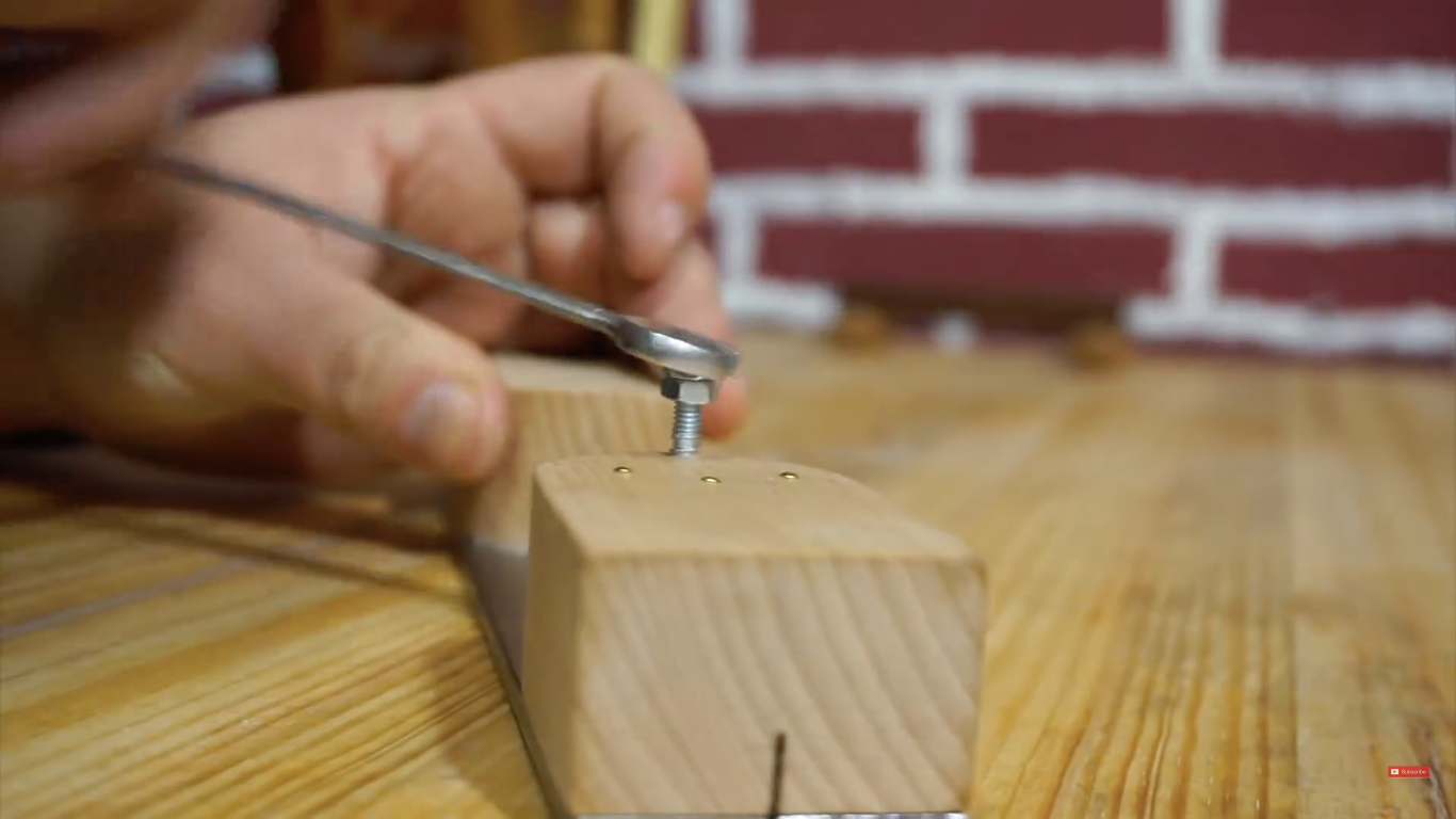 Filer Guide for Hand-Saws : 5 Steps (with Pictures) - Instructables