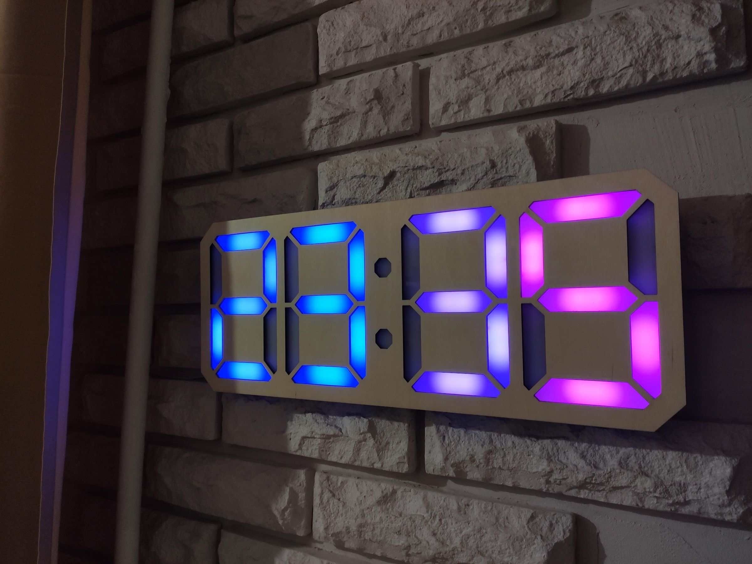 S7ripClock - Basic Edition : 11 Steps (with Pictures) - Instructables