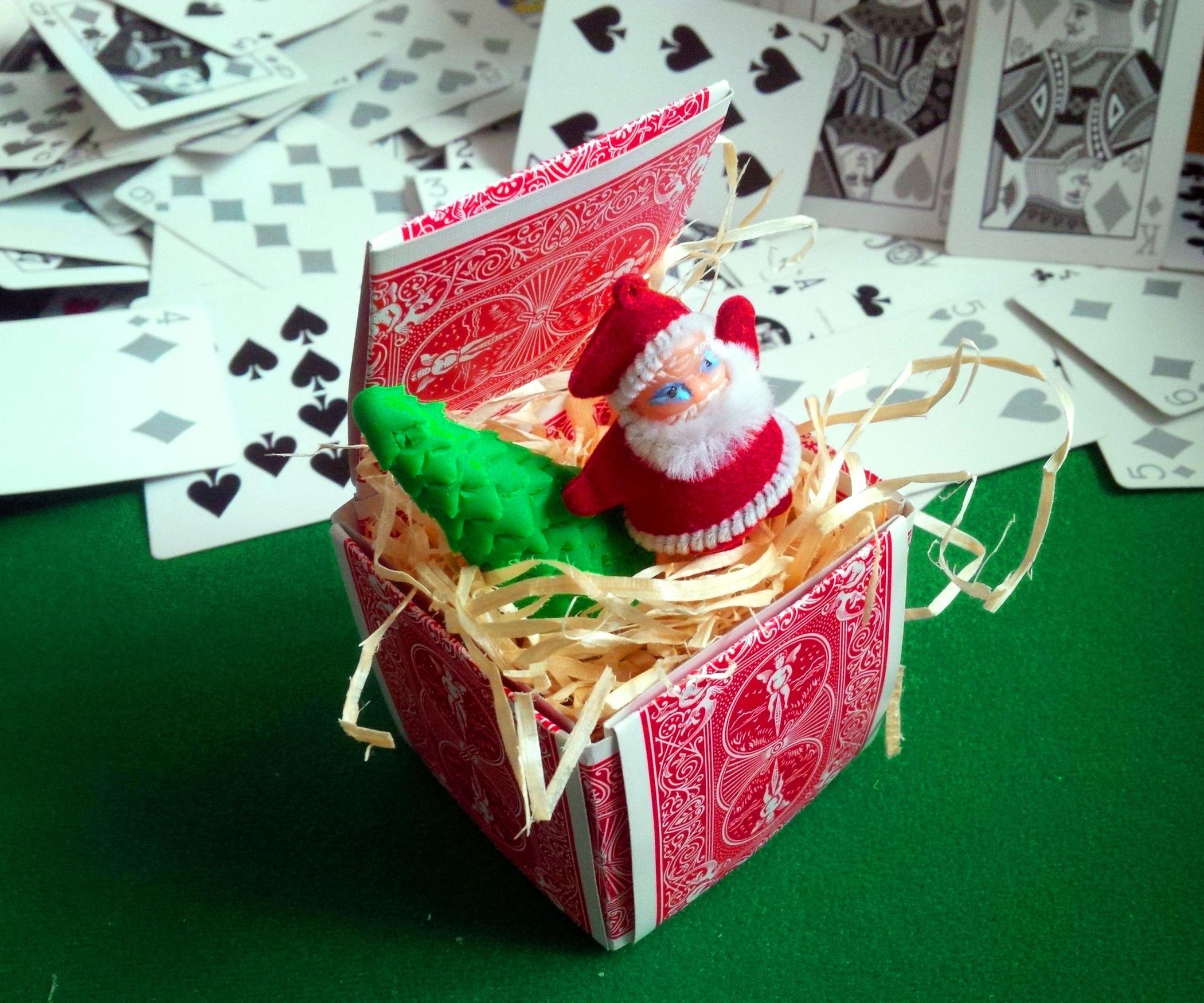 DIY Origami Gift Box From Playing Cards : 6 Steps - Instructables