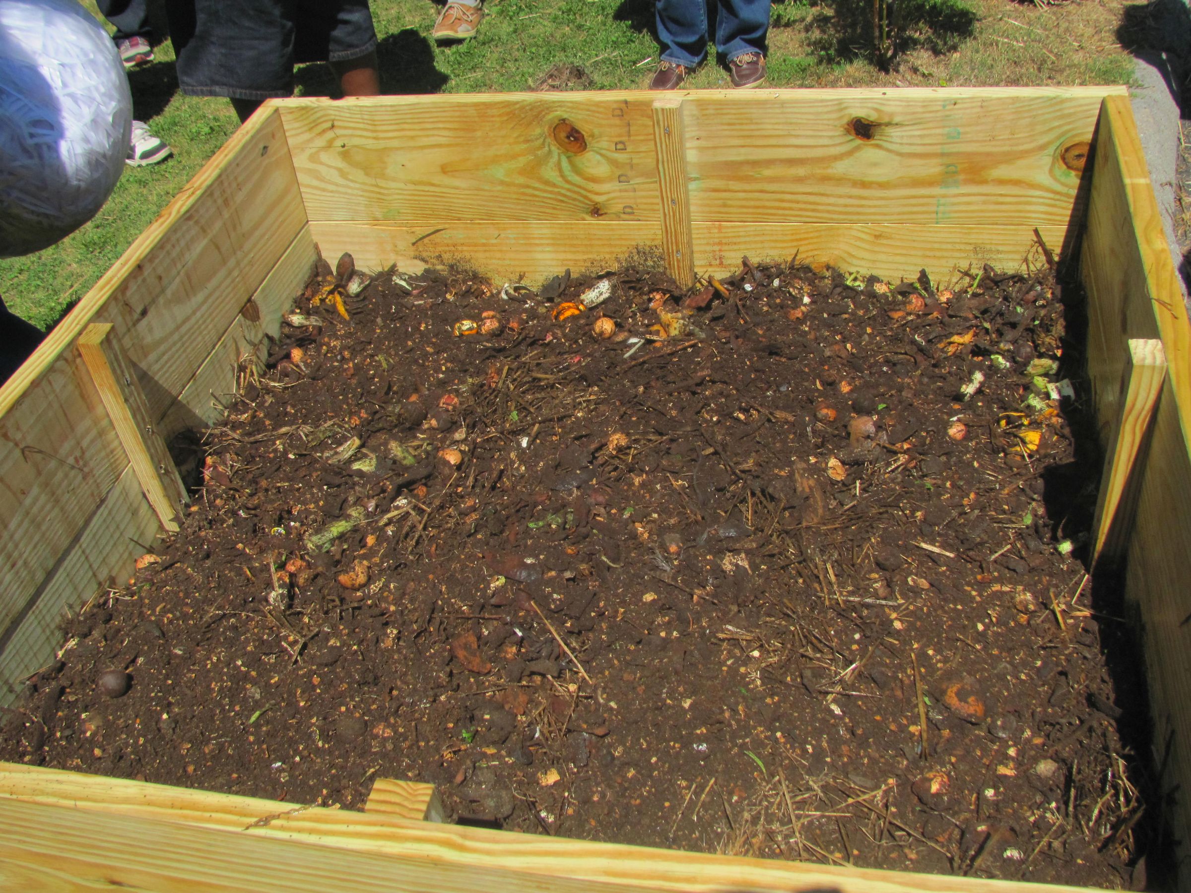 Lasagna Garden From Start to Finish. By: SHS! : 10 Steps - Instructables