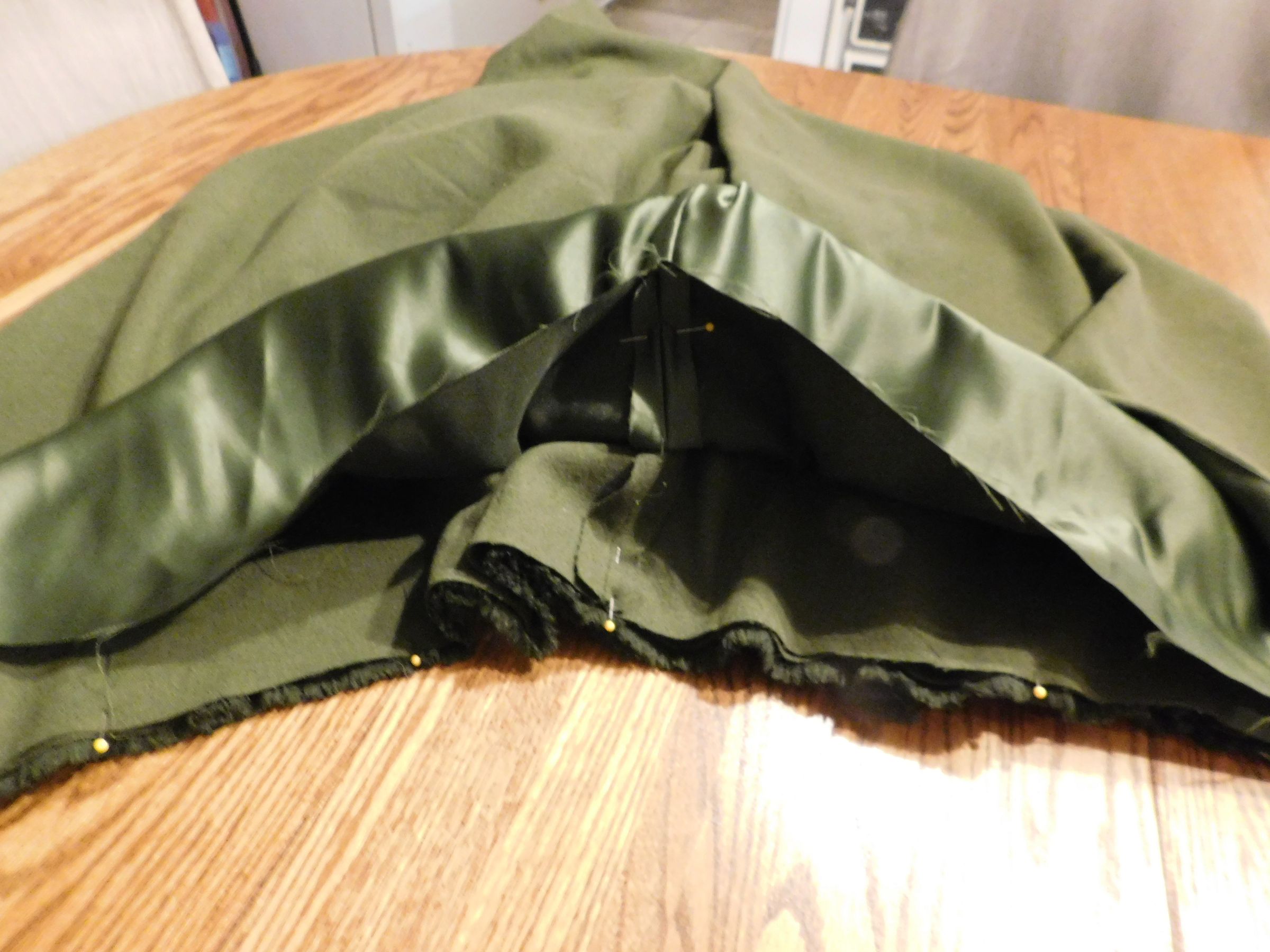 Dr. Doom Cape: Scaled, Mini/full : 9 Steps (with Pictures) - Instructables