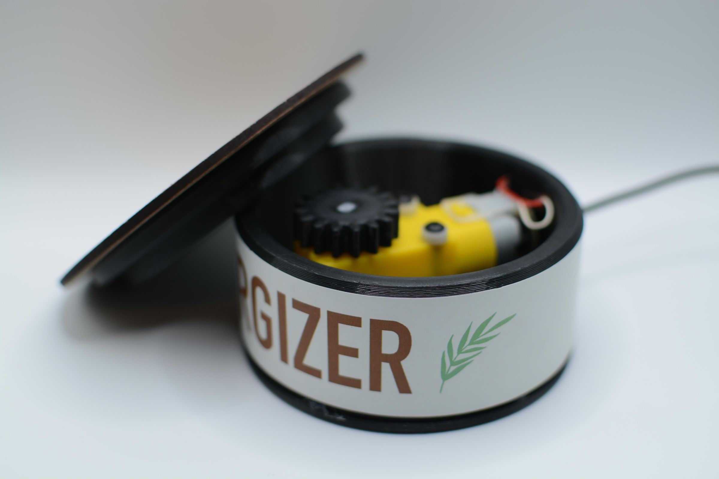 A Simple Motorized Turntable : 5 Steps (with Pictures) - Instructables