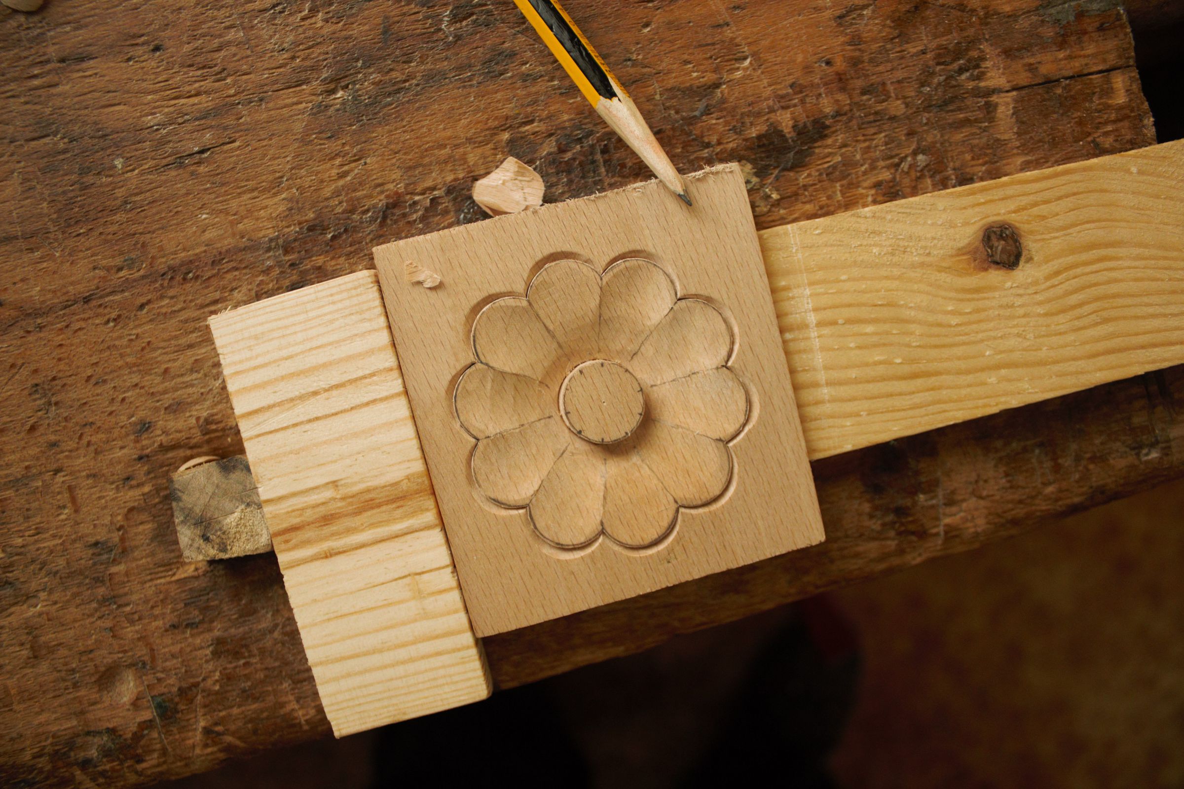 Simple Wood Carving - Flower (rosette) : 5 Steps (with Pictures ...