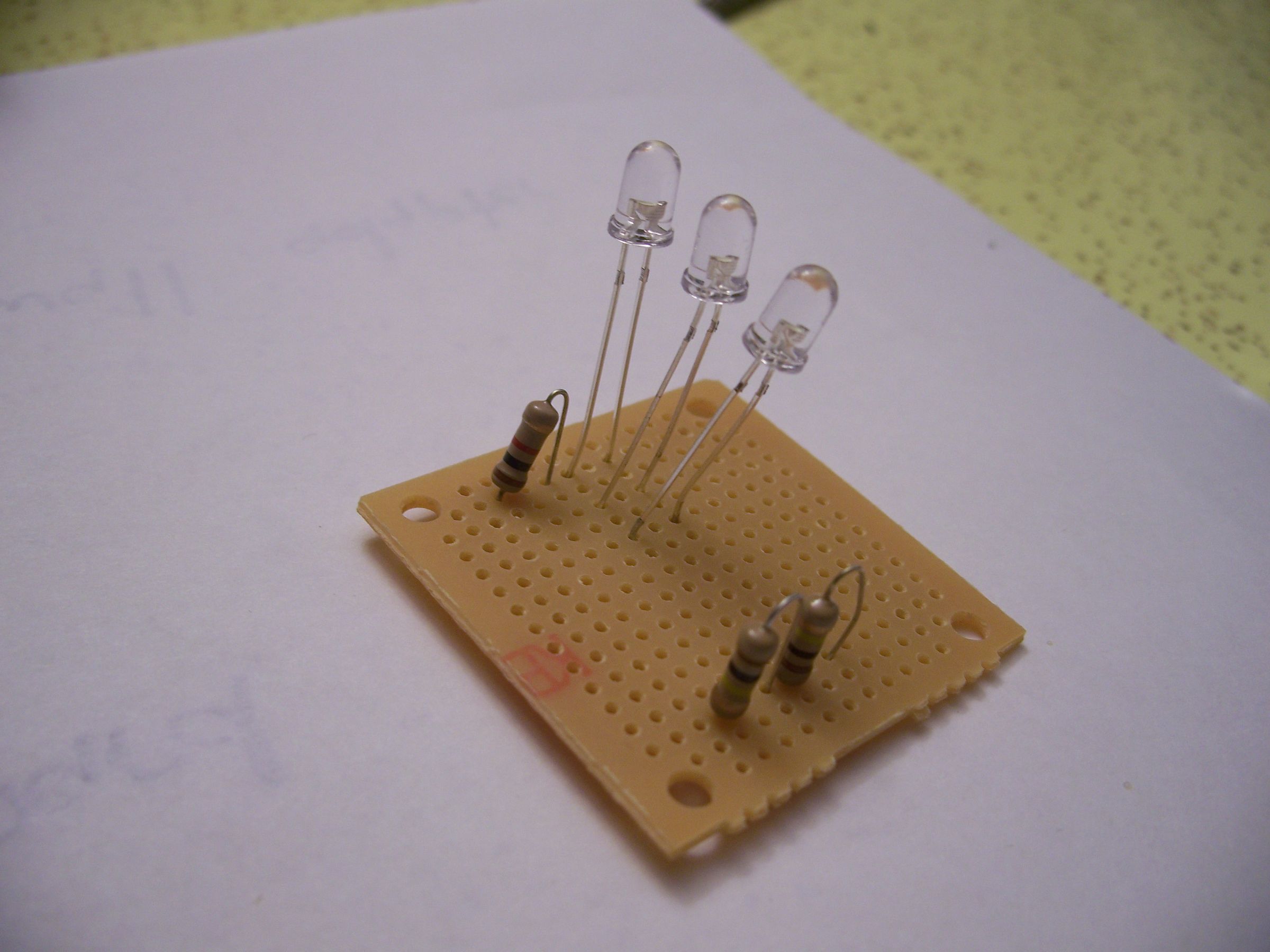 LED Nightlight That Turns on in the Dark : 5 Steps - Instructables