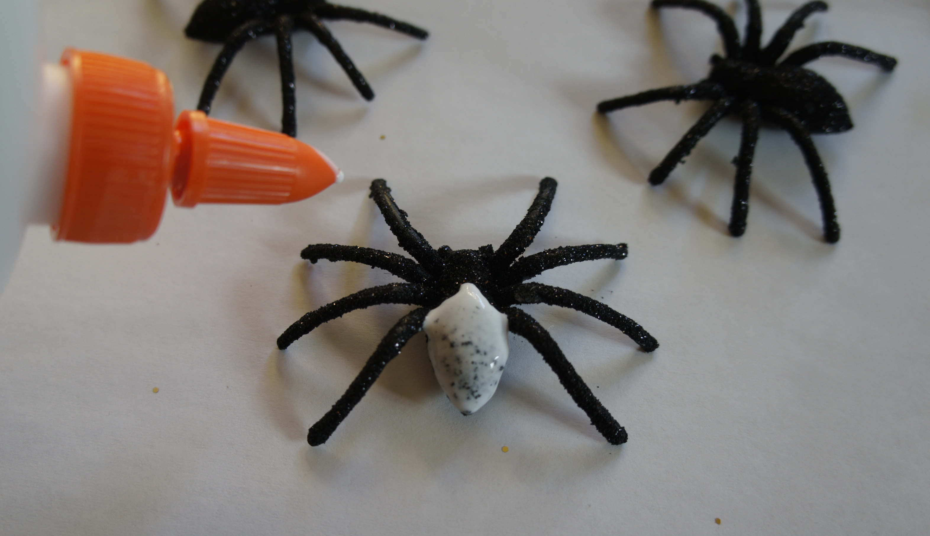 Spinning Spider Webs : 12 Steps (with Pictures) - Instructables