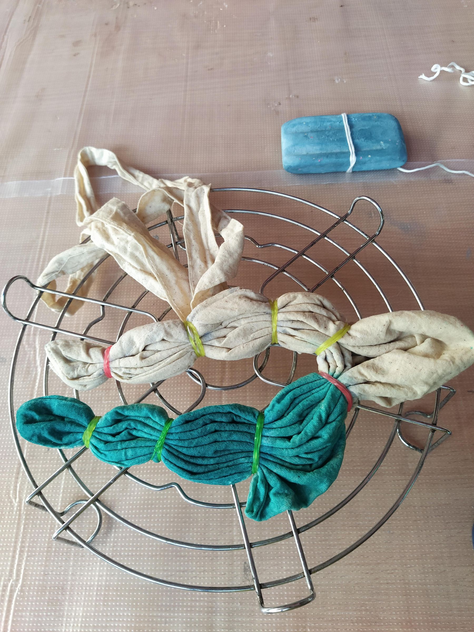 Tie Dye Pattern : 16 Steps (with Pictures) - Instructables