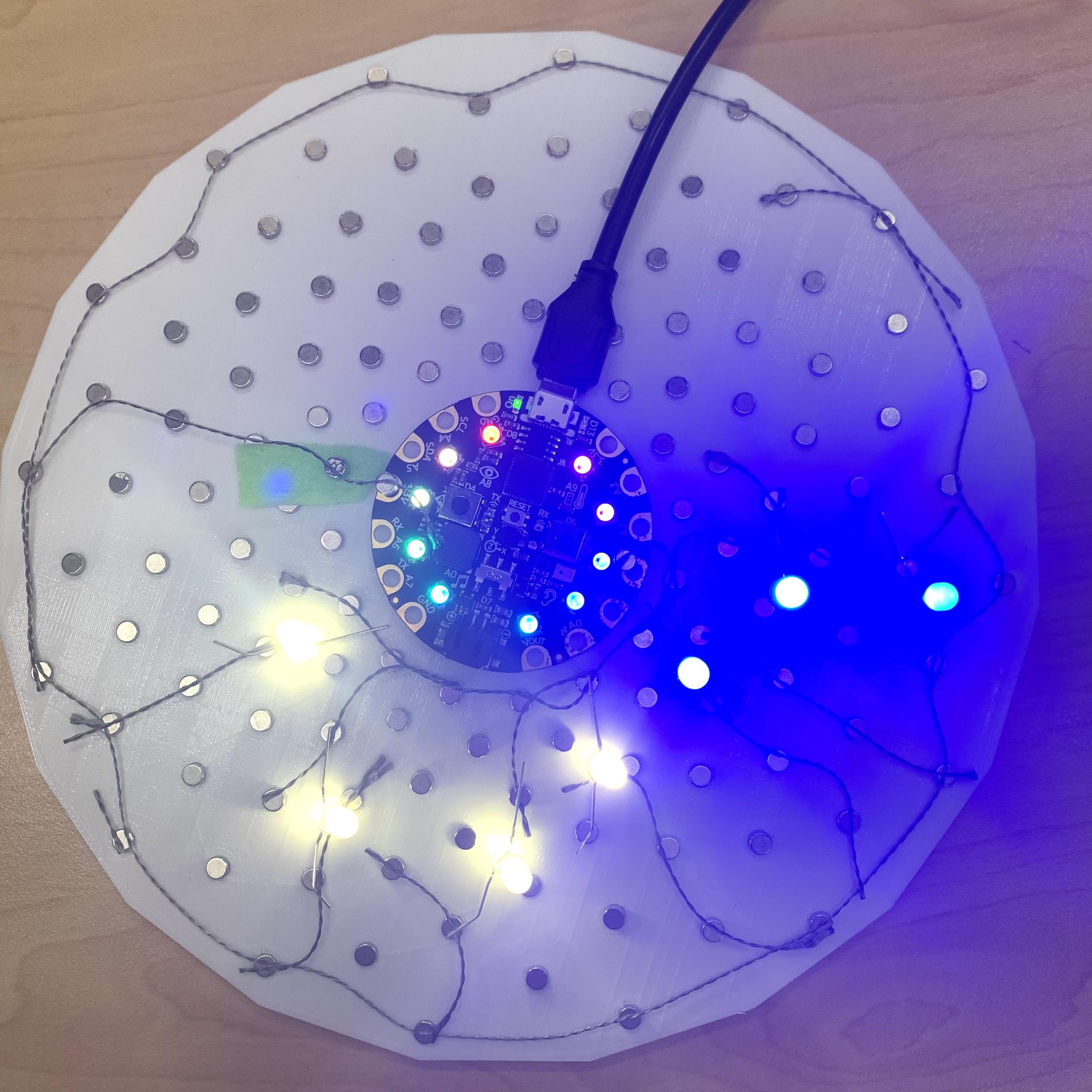 Constellation Conductive Thread Circuit : 4 Steps - Instructables
