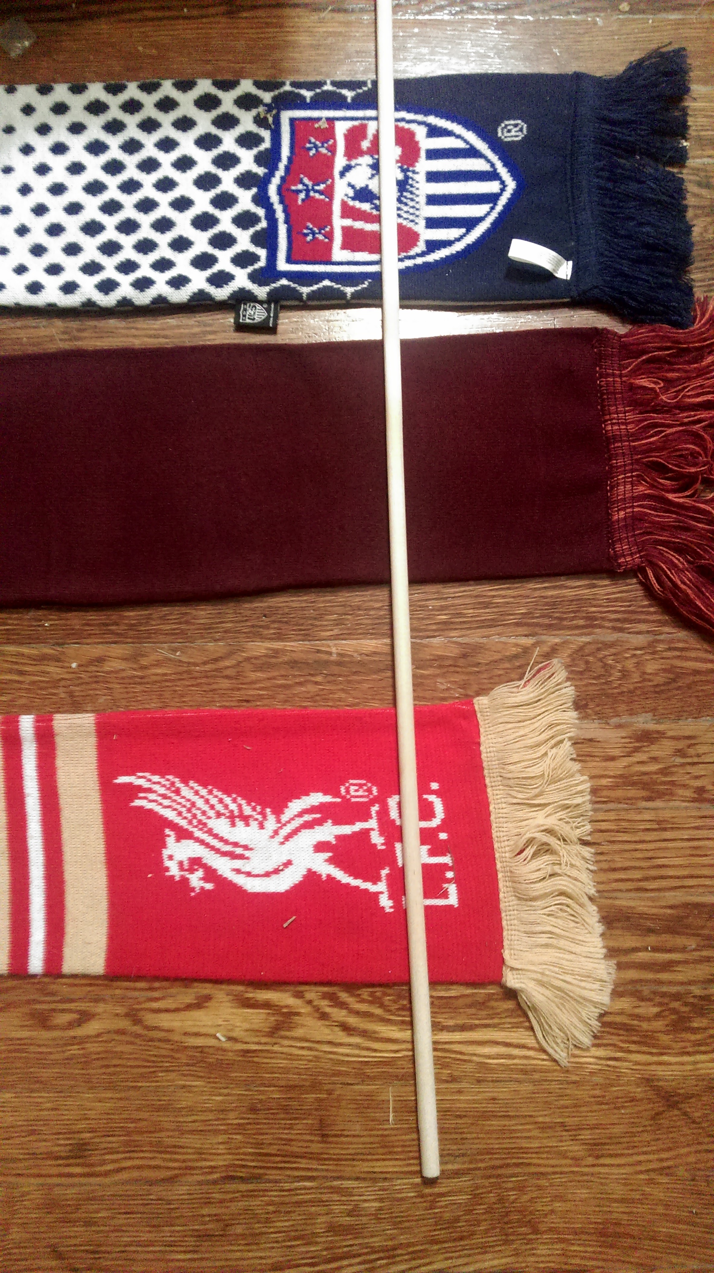 Hanging Scarf Display : 6 Steps - Instructables