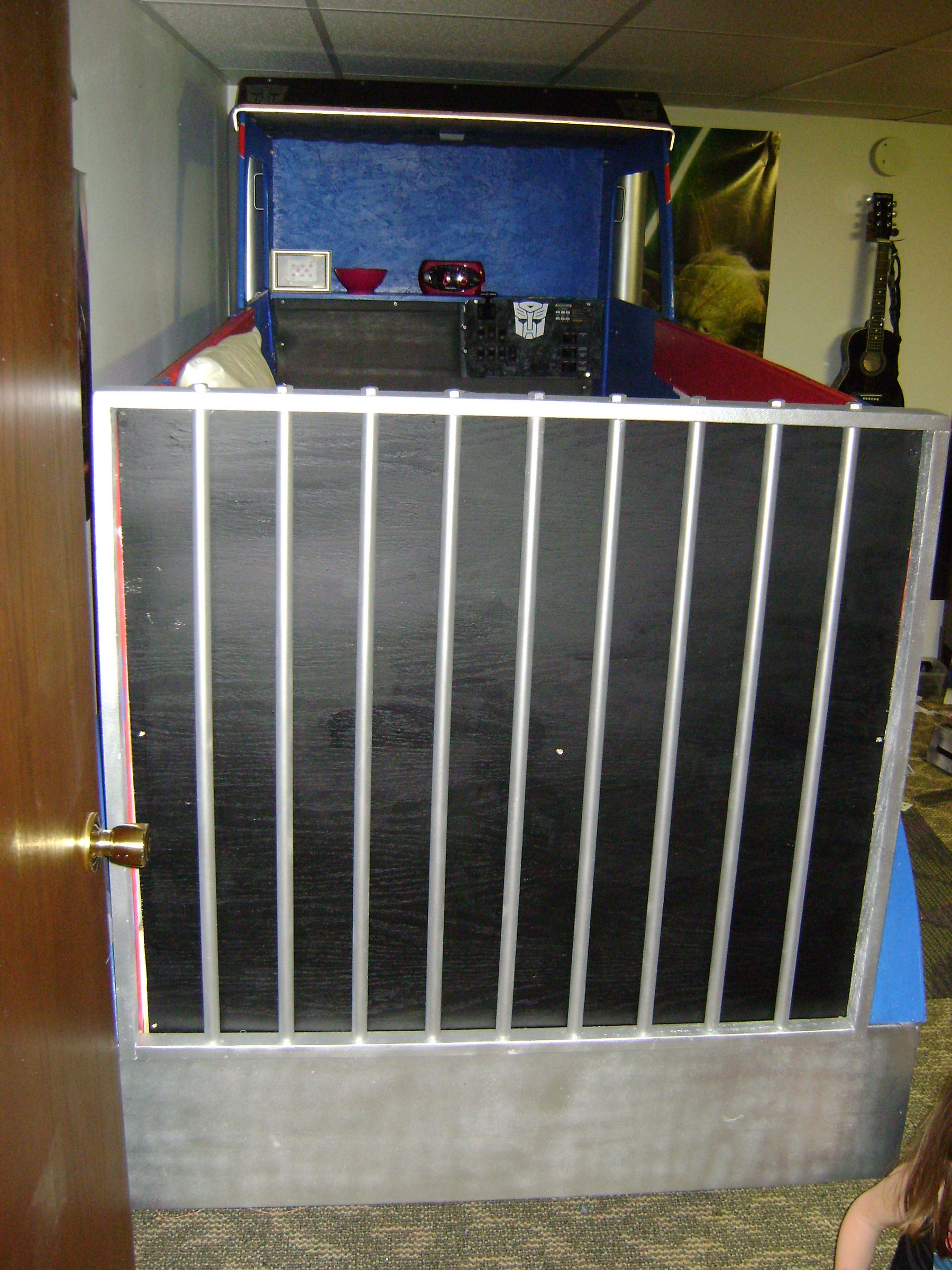 TRANSFORMER OPTIMUS PRIME BED - Instructables