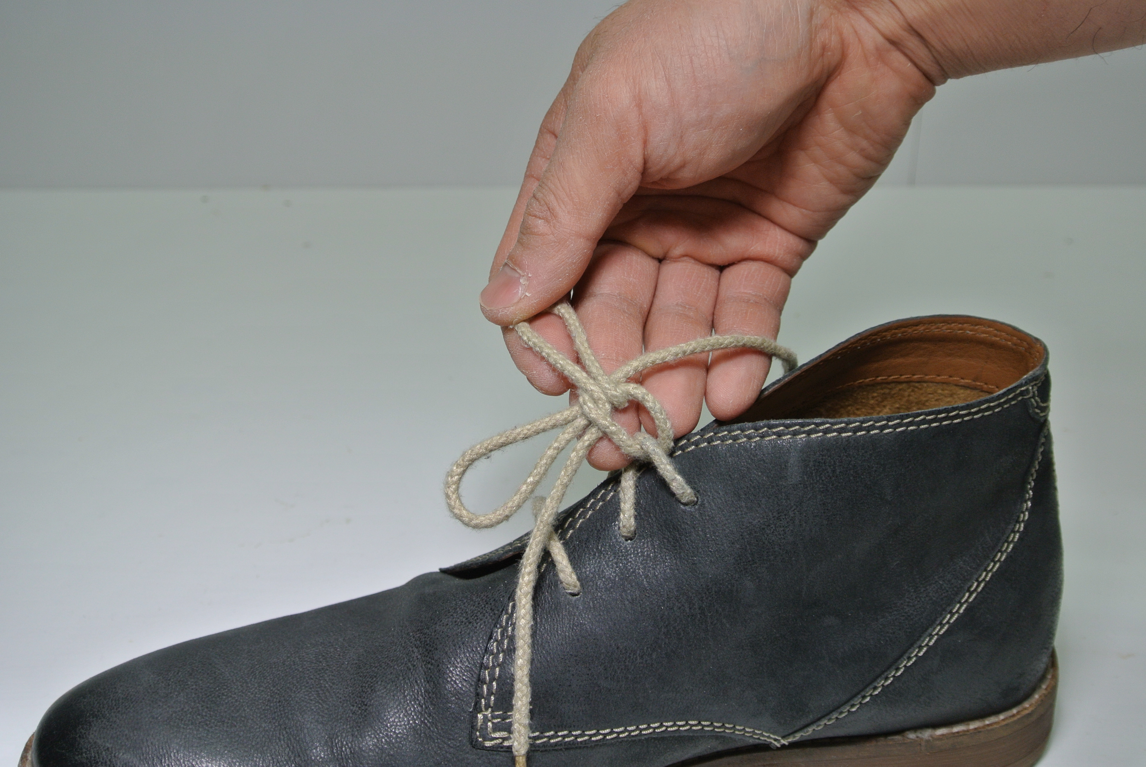 Best Knot for Tying Shoes - Instructables