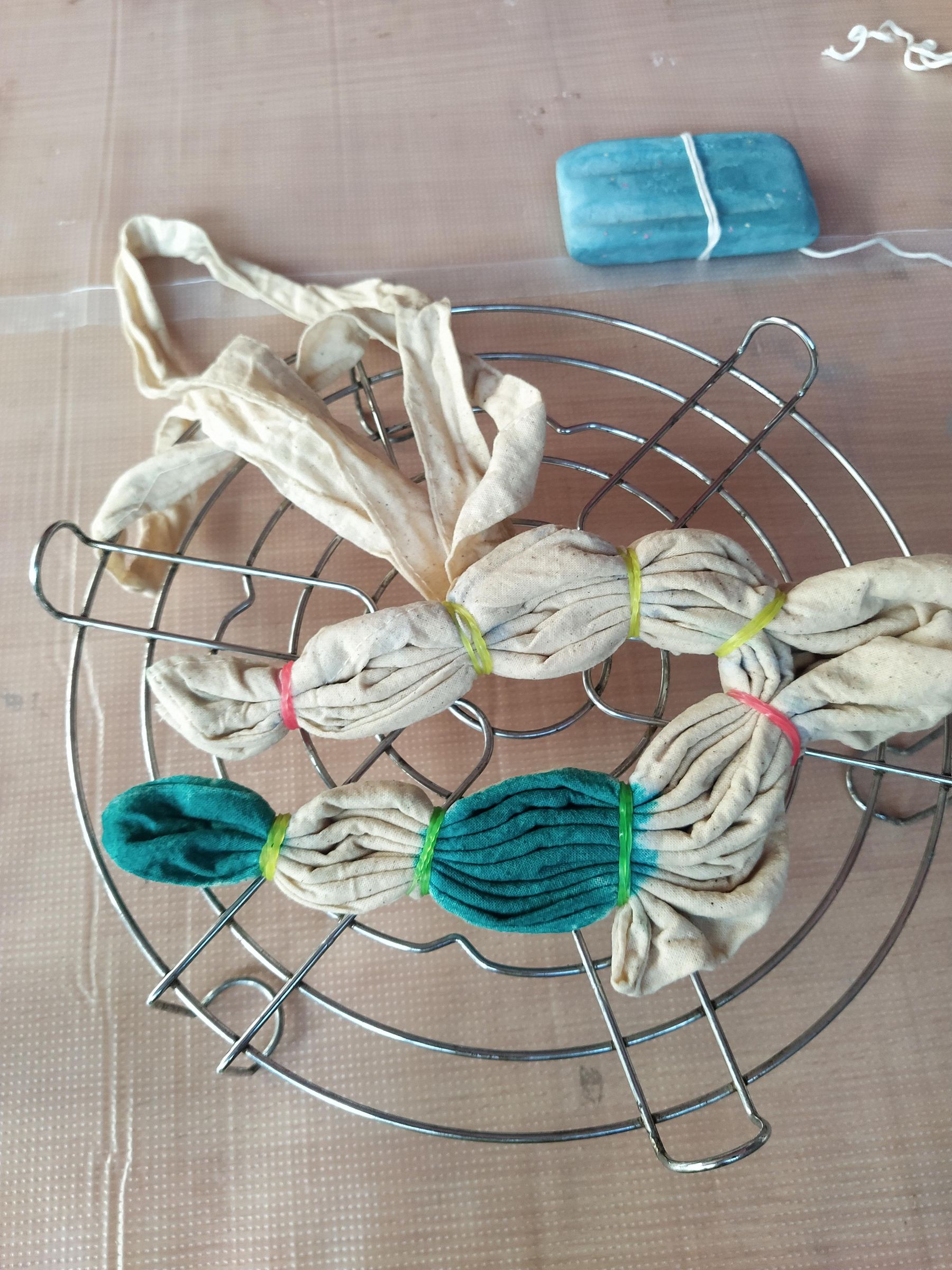Tie Dye Pattern : 16 Steps (with Pictures) - Instructables