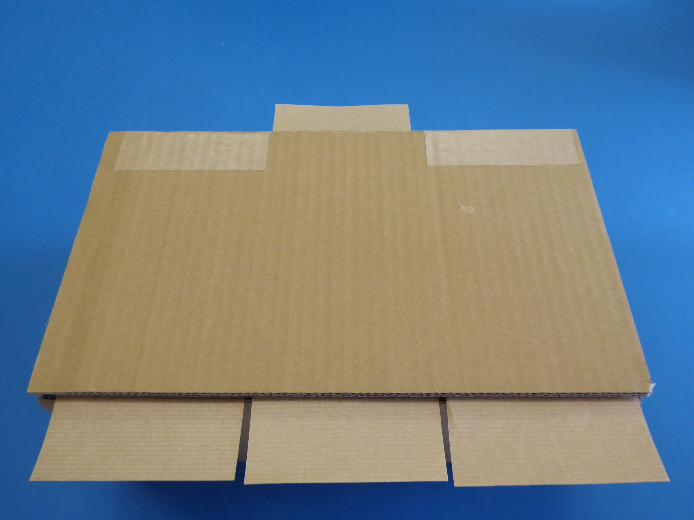 The Magic Chicken Cardboard Box : 5 Steps (with Pictures) - Instructables