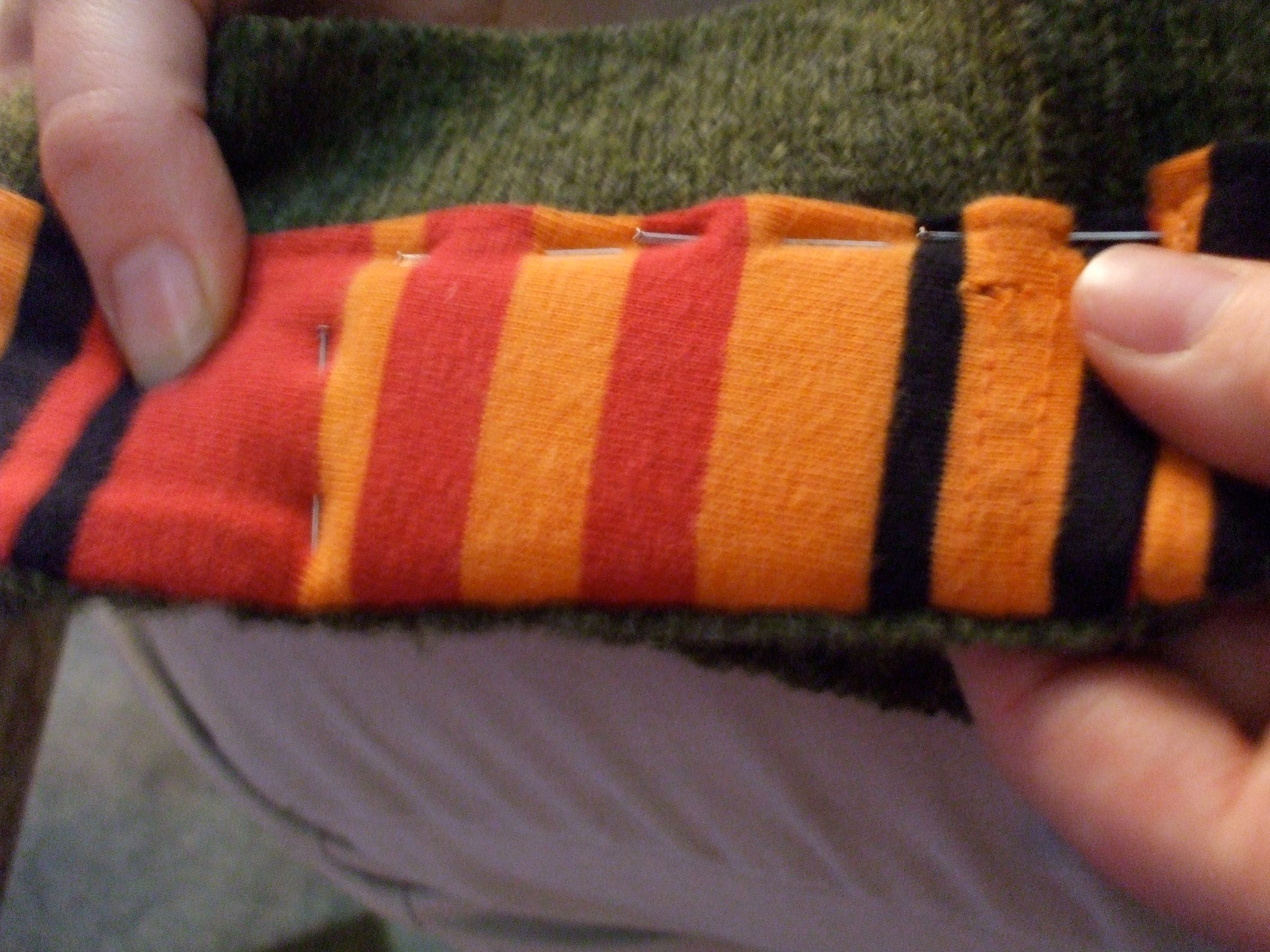 How to Make an IPod Hat : 11 Steps (with Pictures) - Instructables