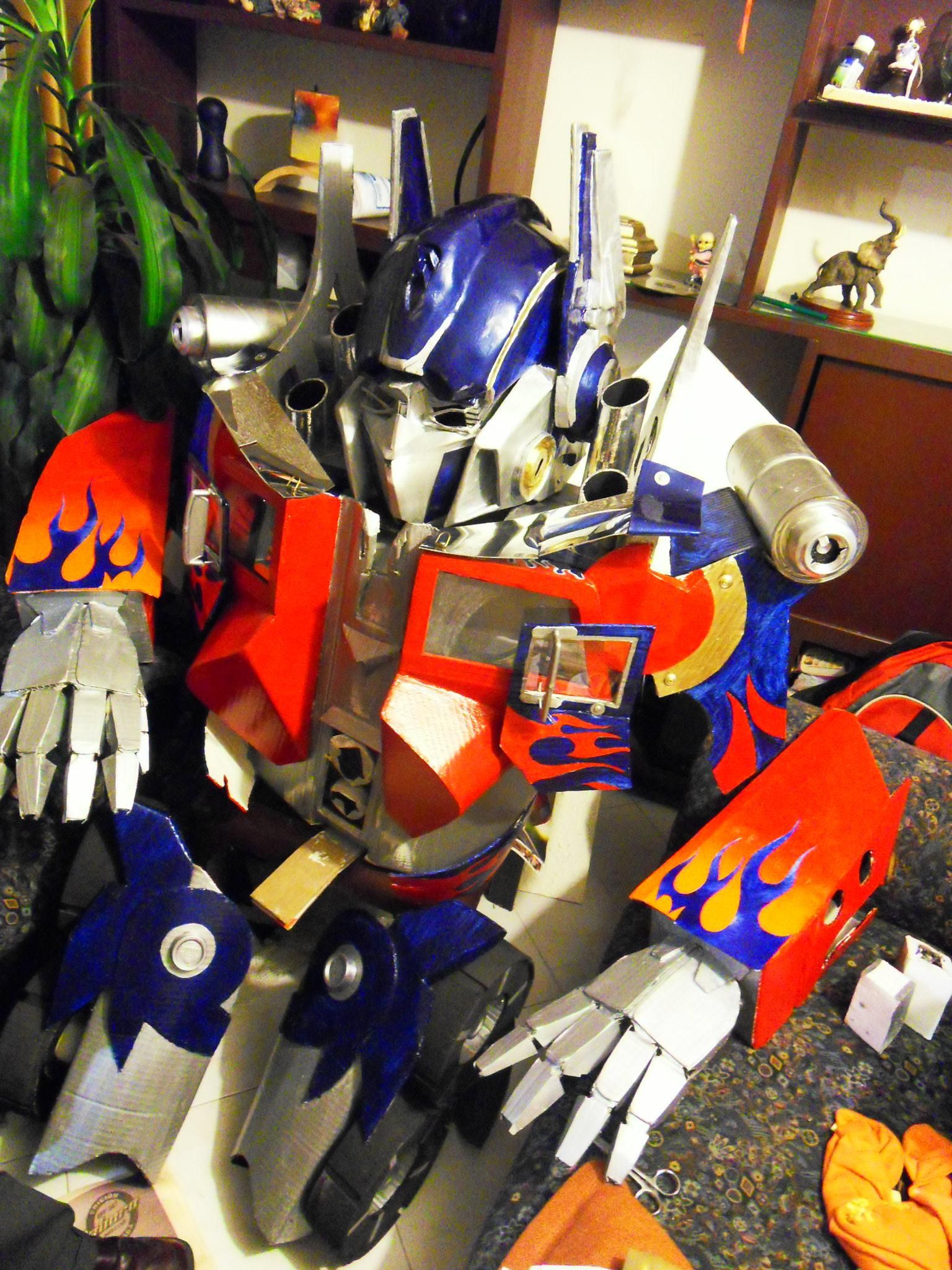 Optimus Prime Cardboard Costume. : 18 Steps (with Pictures) - Instructables