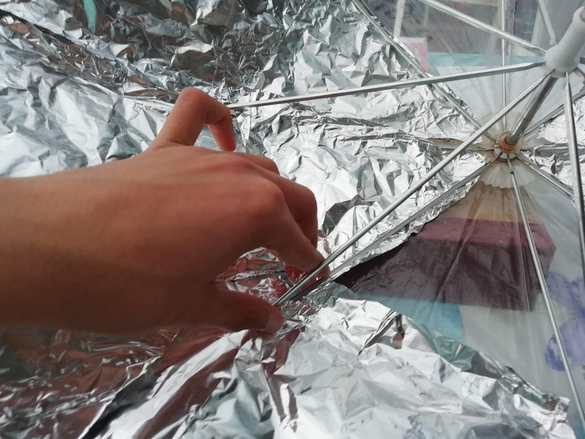 How to Build a Solar Cooker From a Broken Umbrella : 7 Steps ...