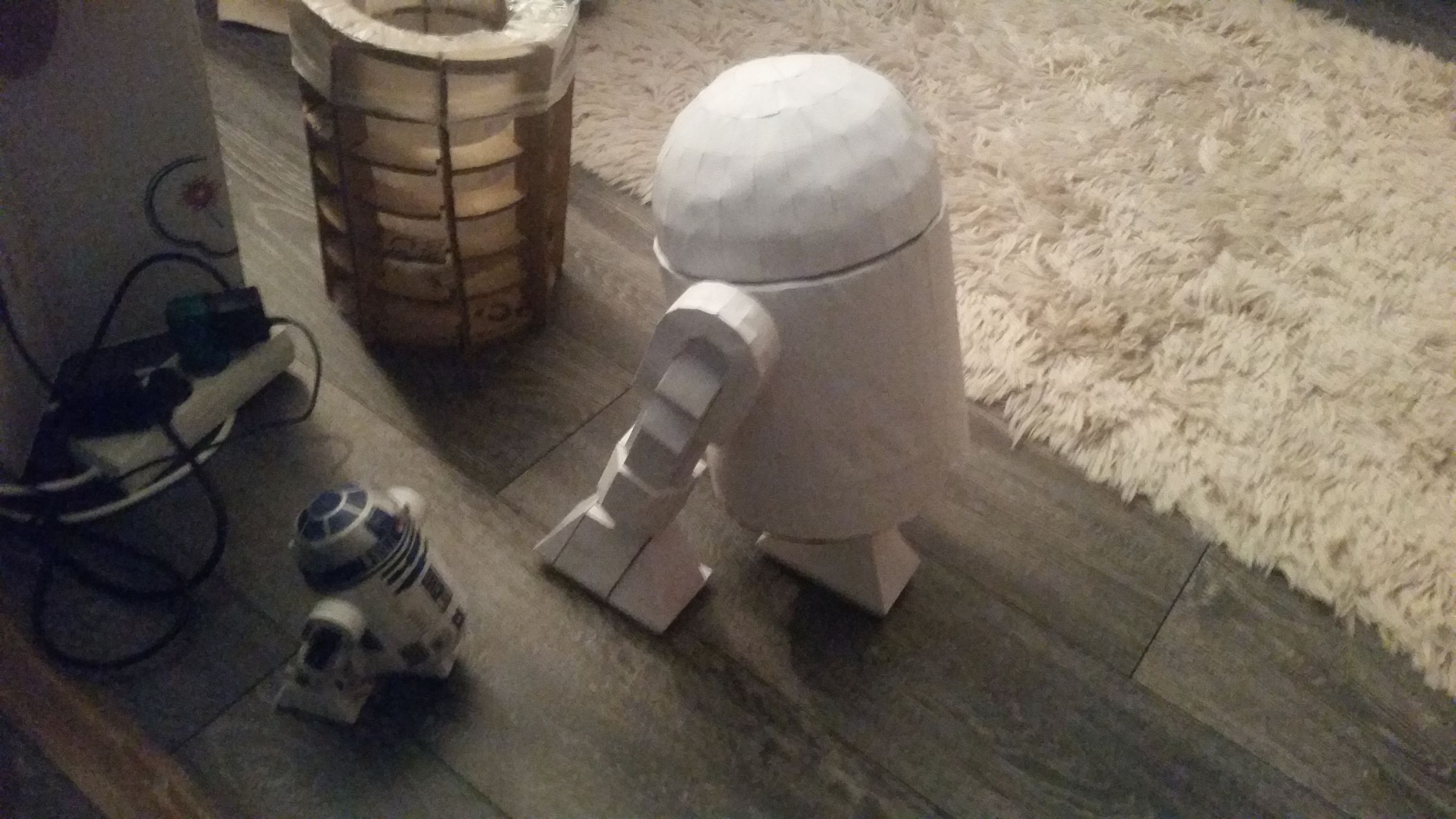 Cardboard R2-D2 With Secret Compartment : 8 Steps - Instructables