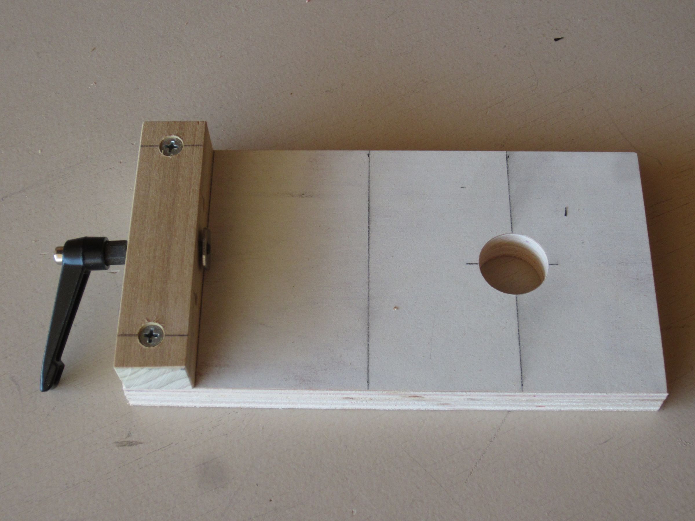 Adjustable Router Guide Template : 11 Steps (with Pictures) - Instructables