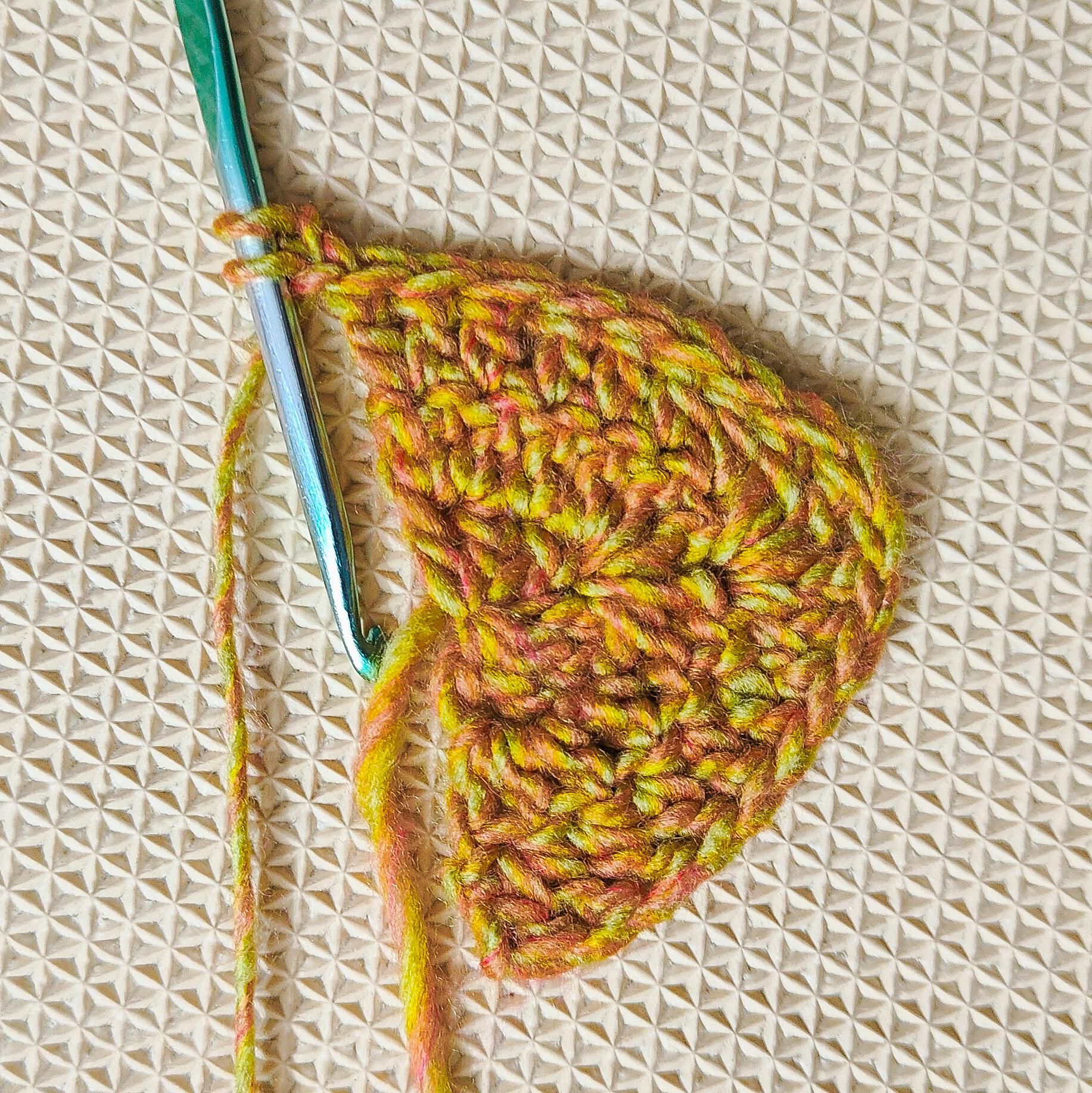 Easy and Simple Crochet Triangle Shawl : 5 Steps (with Pictures ...
