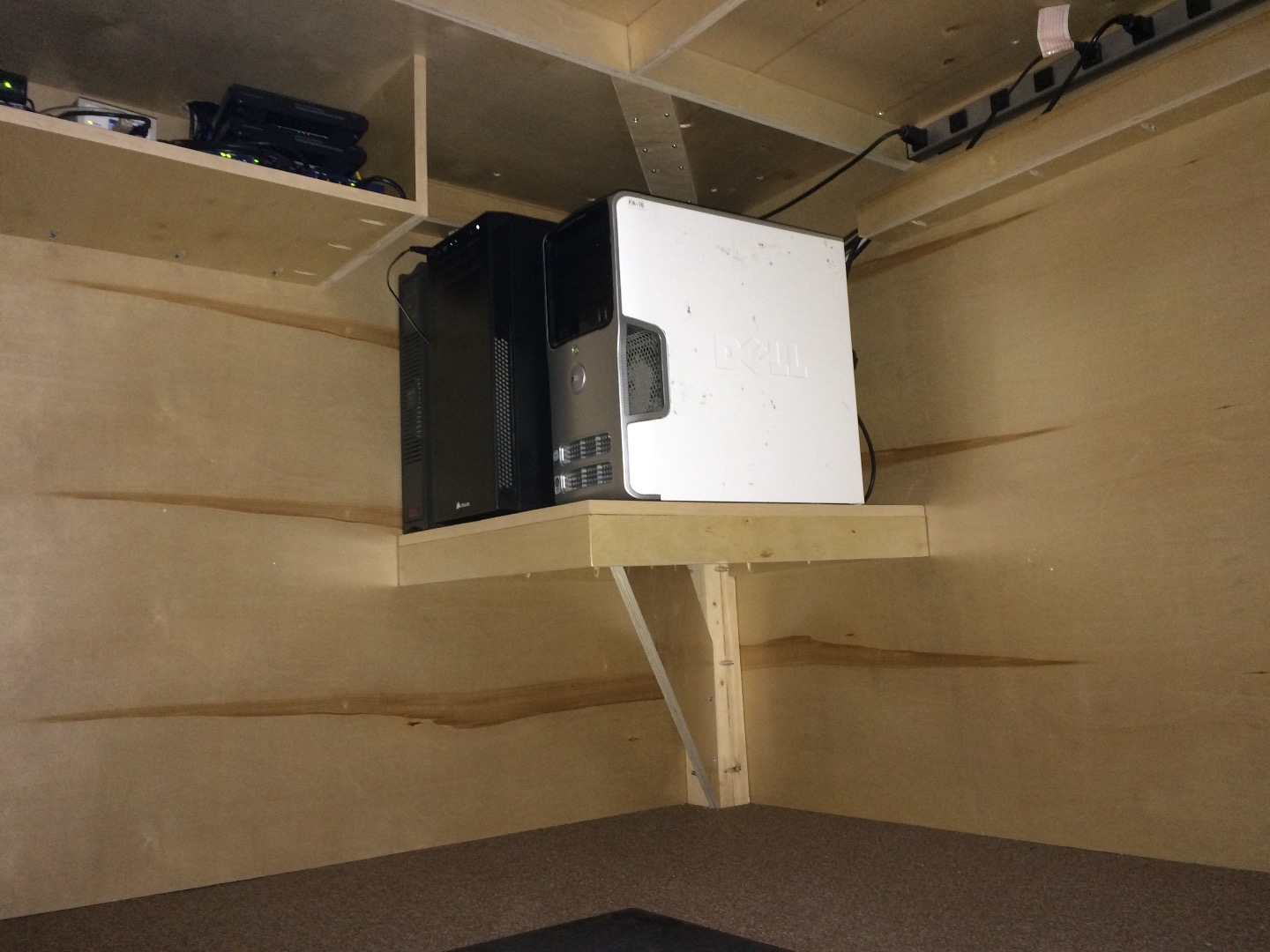 Standing Desk for Engineers : 8 Steps (with Pictures) - Instructables