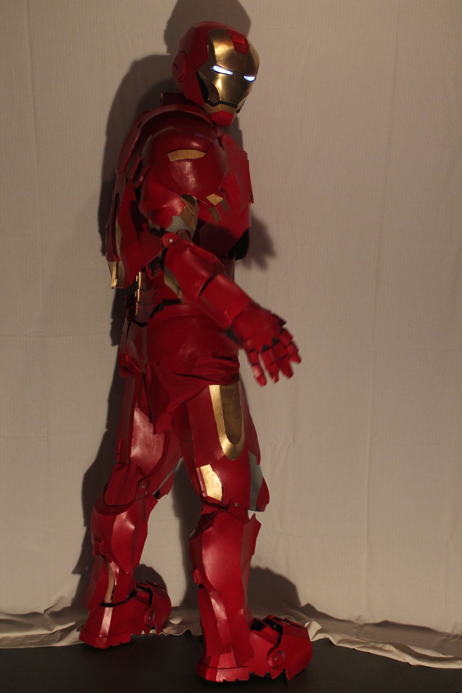 IRON MAN Costume : 7 Steps (with Pictures) - Instructables