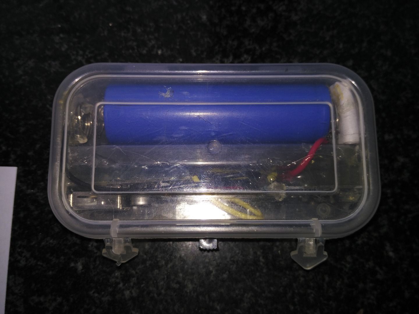 Homemade DIY Power Bank Using 18650 Battery : 5 Steps - Instructables